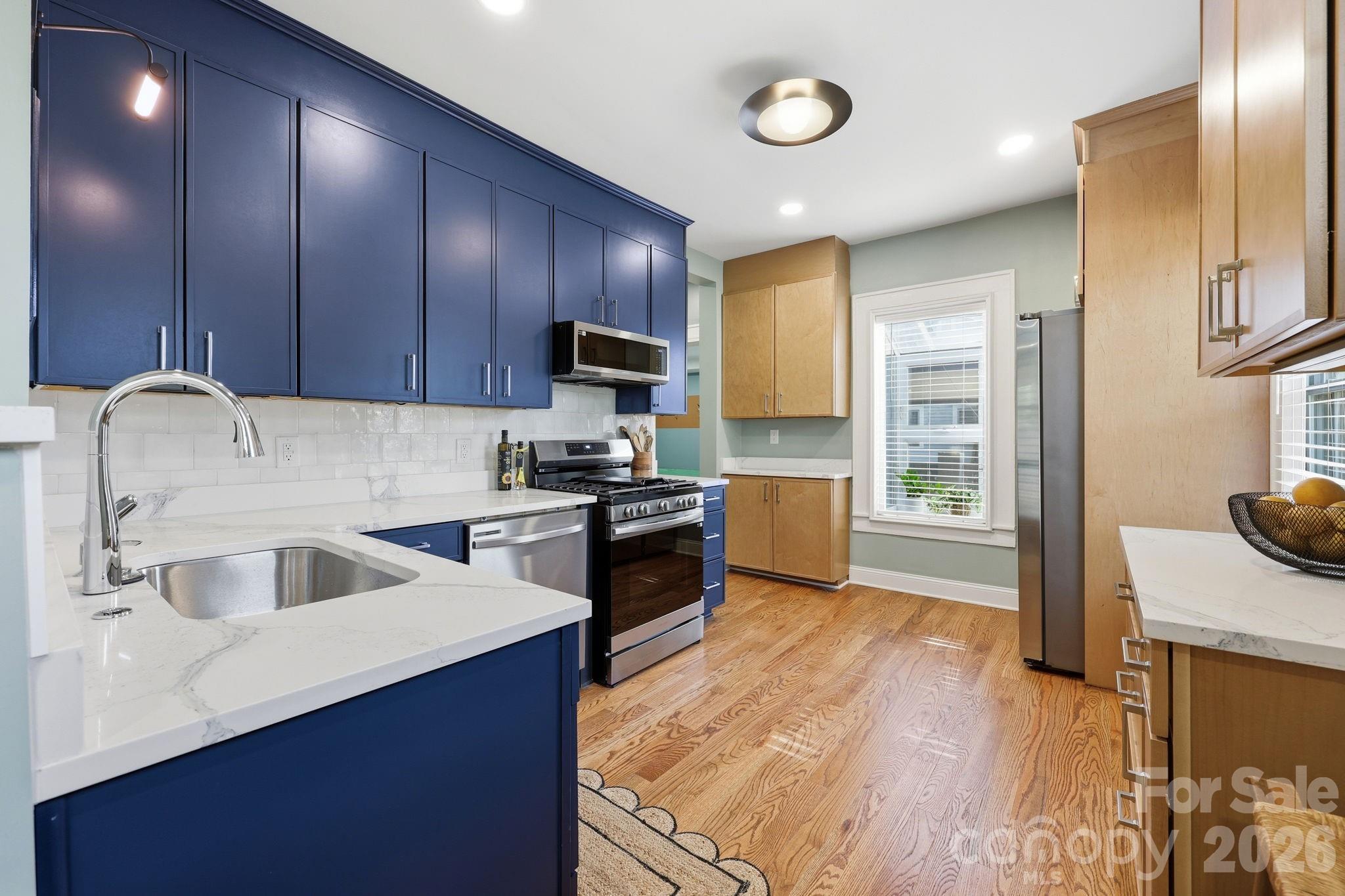 Home for sale at 327 Campus Street, Charlotte, NC — photo 12 of 48