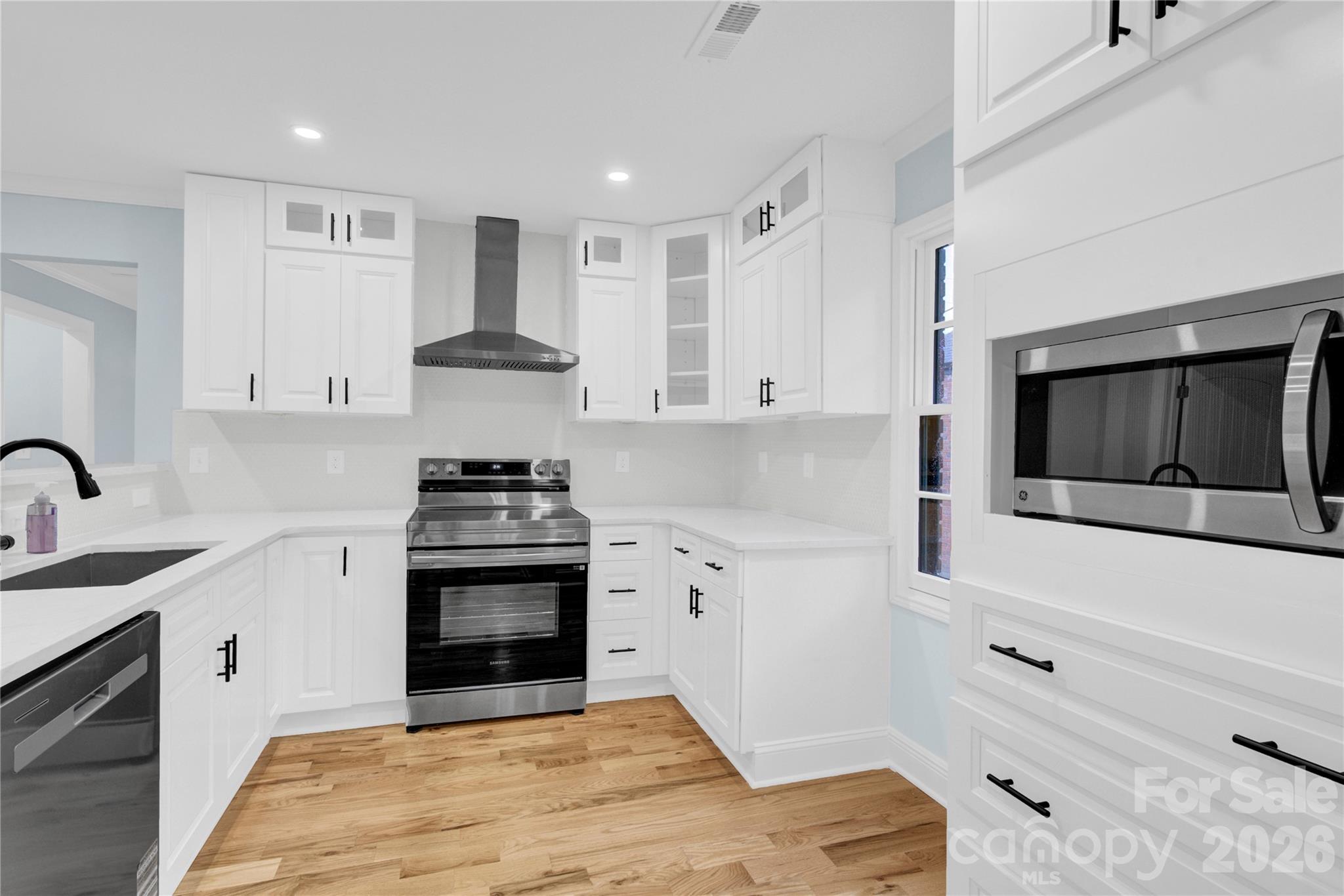 Photo 12 of 1551 Merriman Avenue, Charlotte, NC