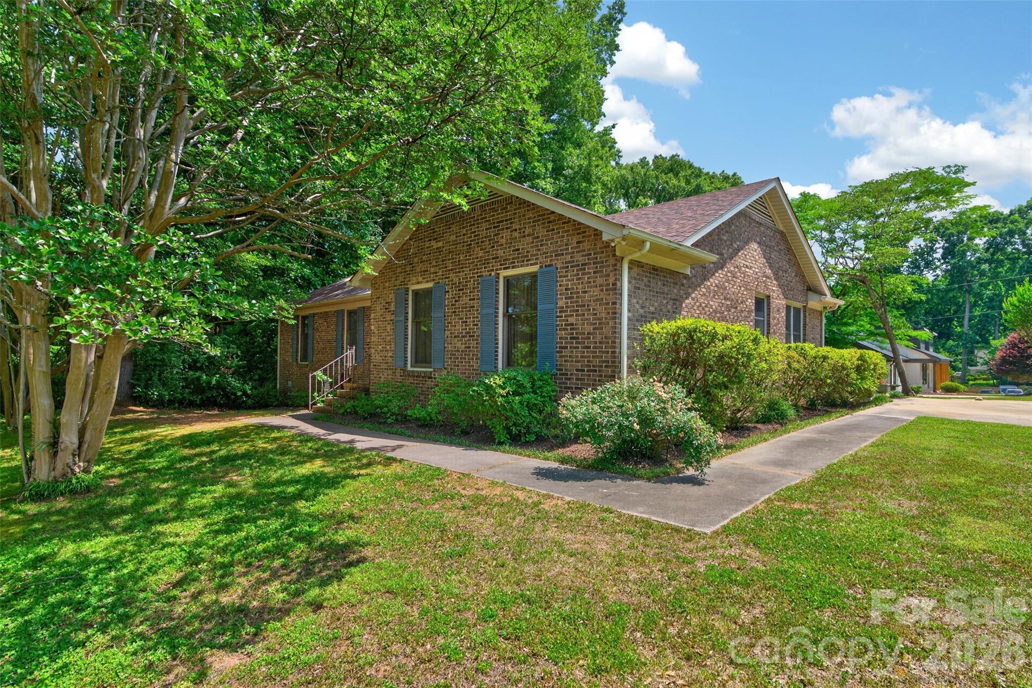 104 Hallett Street, Fort Mill, SC - photo 4 of 49