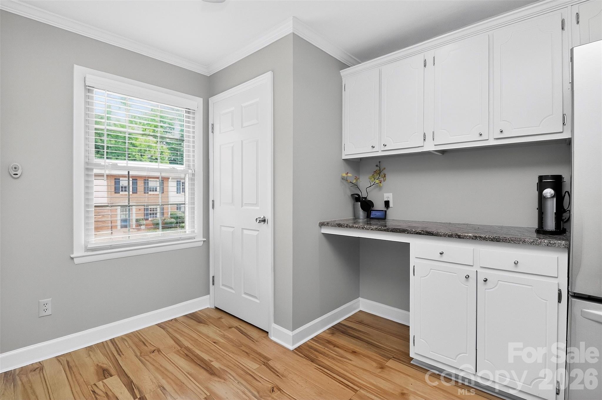 Photo 11 of 4611 Hedgemore DriveC, Charlotte, NC