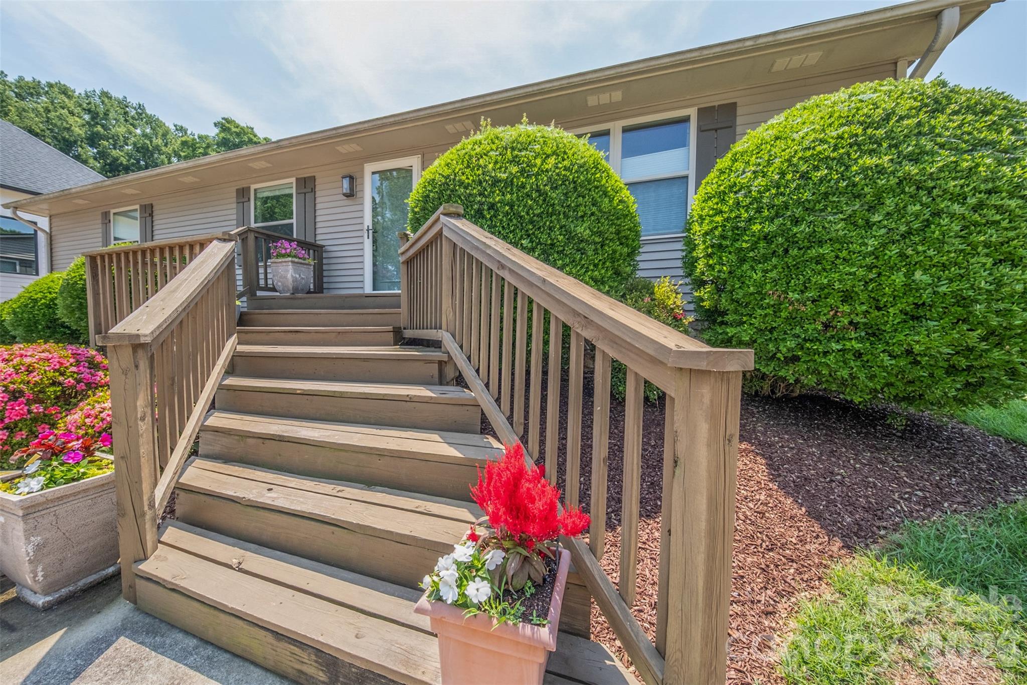 21205 Rio Oro Drive, Cornelius, NC - photo 2 of 46