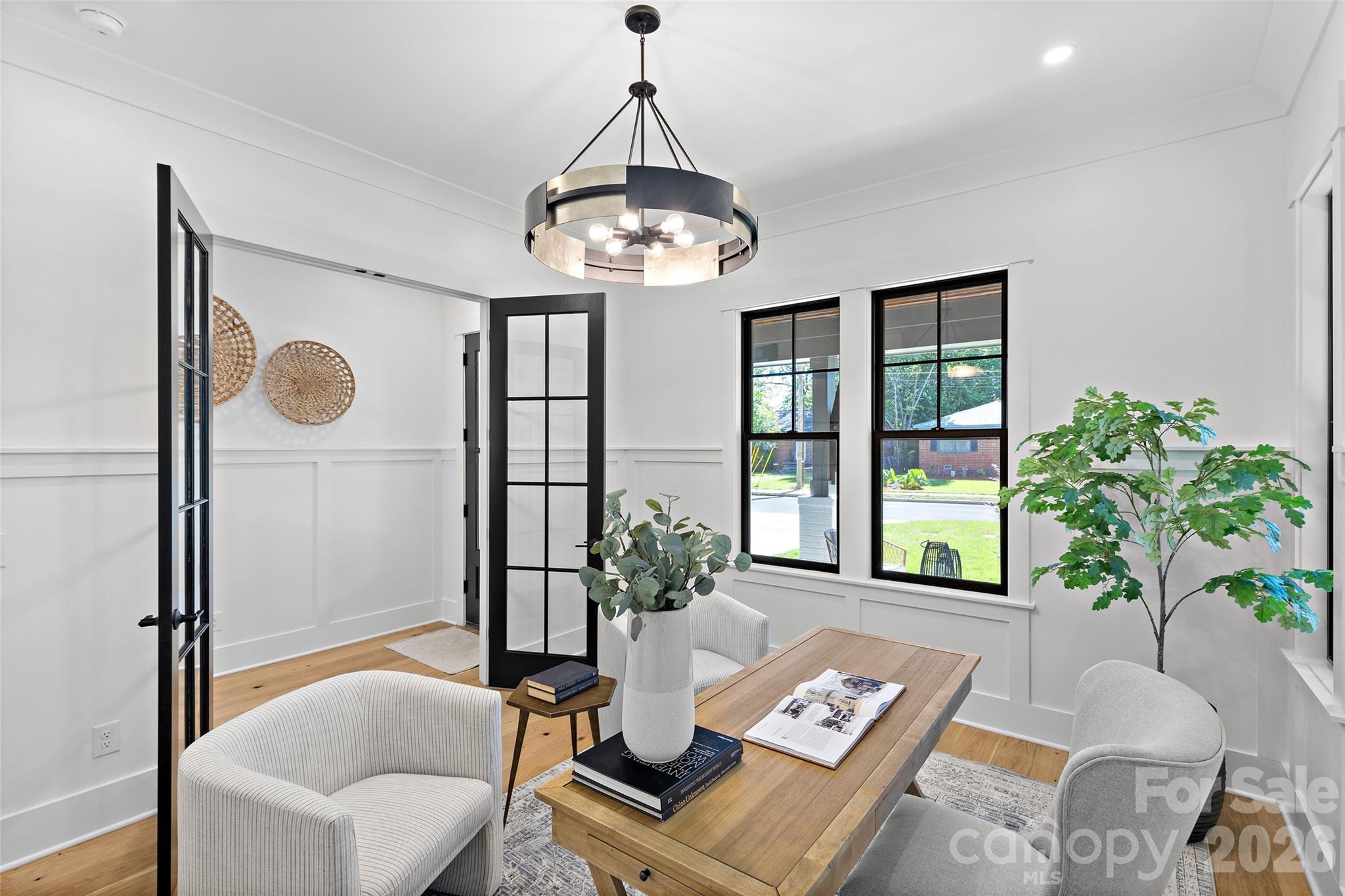 Photo 9 of 2425 Lola Avenue, Charlotte, NC