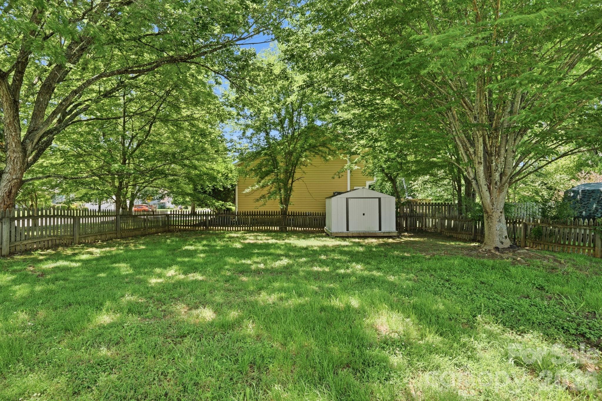 Photo 27 of 13501 Krislyn Woods Place, Charlotte, NC