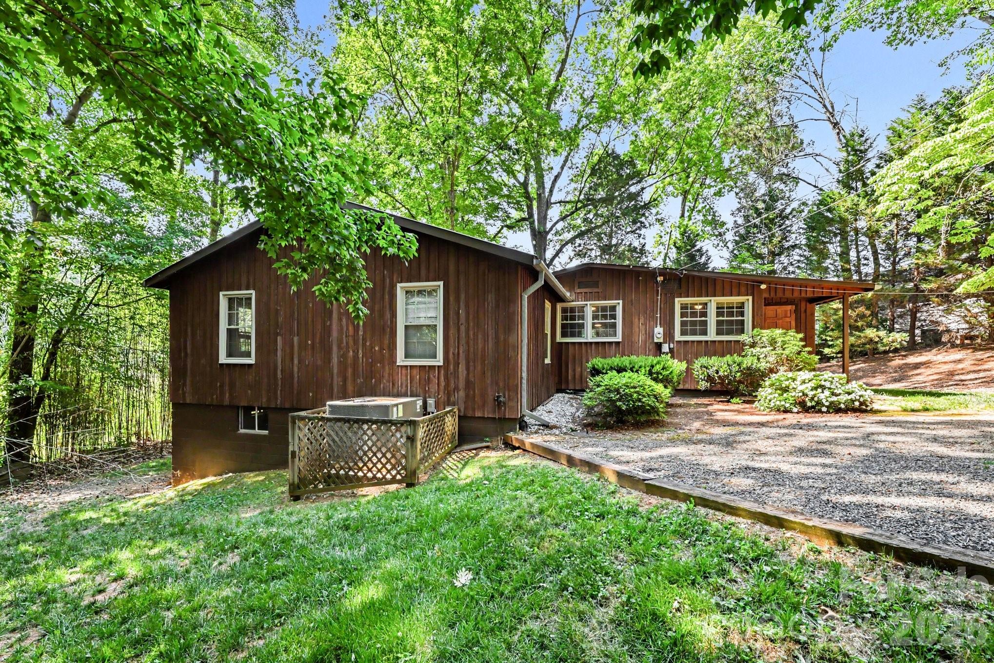 1589 Warf Road, Lexington, NC - photo 5 of 36