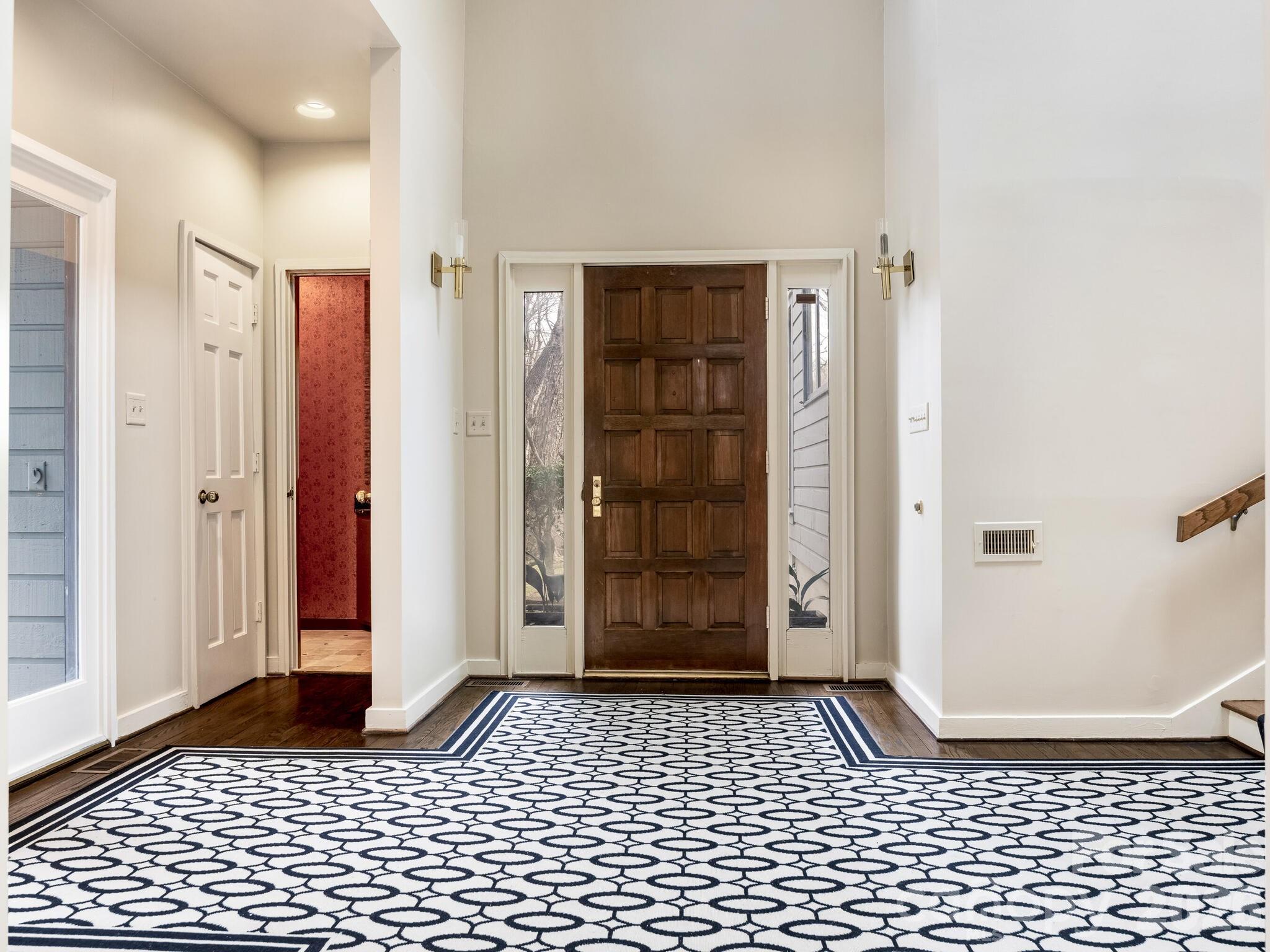 Photo 9 of 5101 Gorham Drive, Charlotte, NC