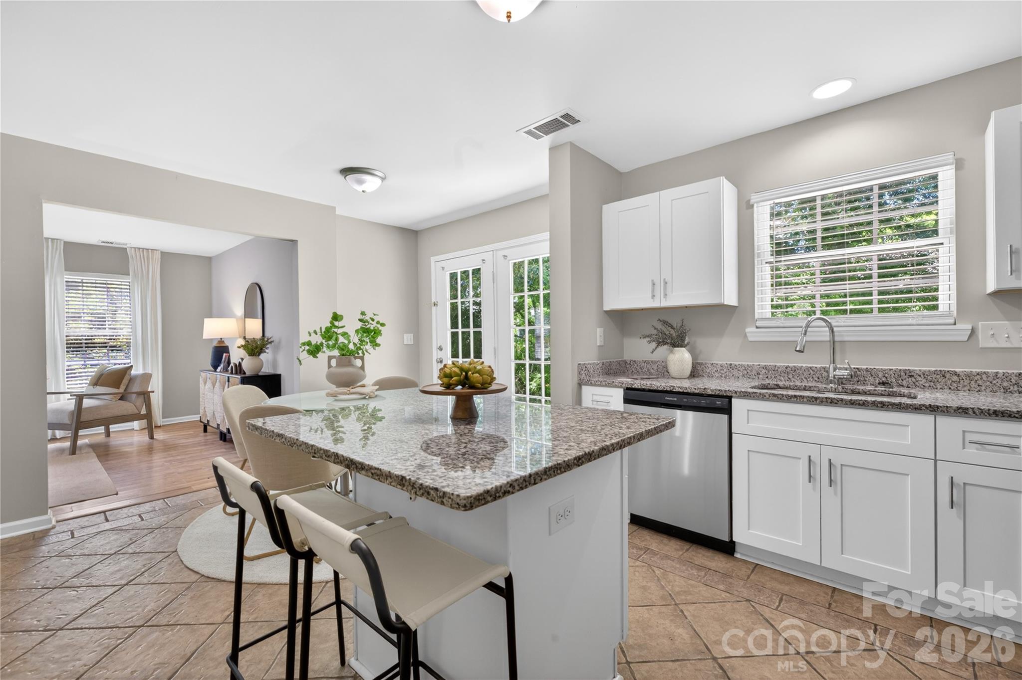 12624 Cardinal Woods Drive, Pineville, NC - photo 7 of 29