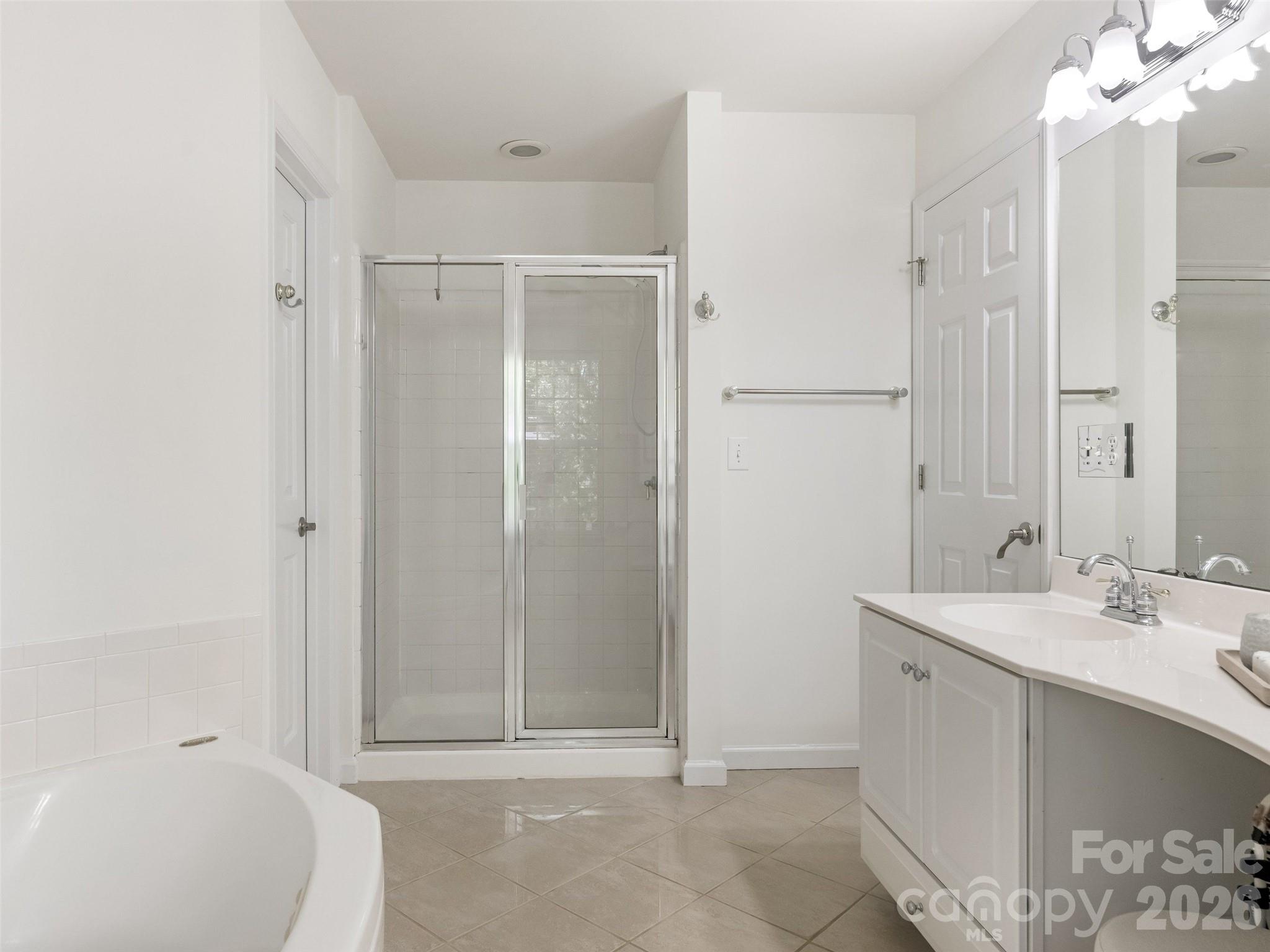 Photo 21 of 6534 Summertree Lane, Charlotte, NC