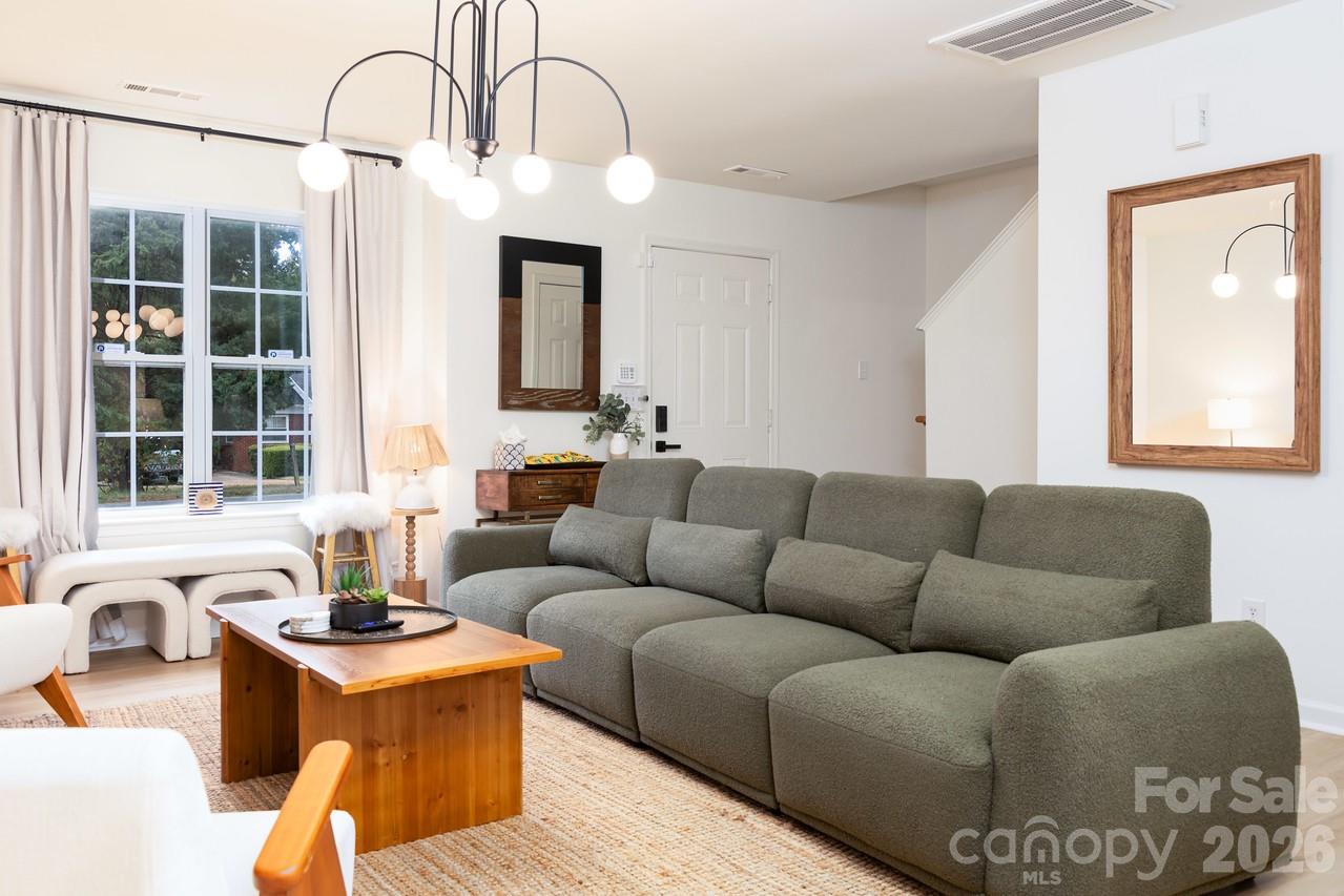 Photo 3 of 5229 Tarrywood Lane, Charlotte, NC