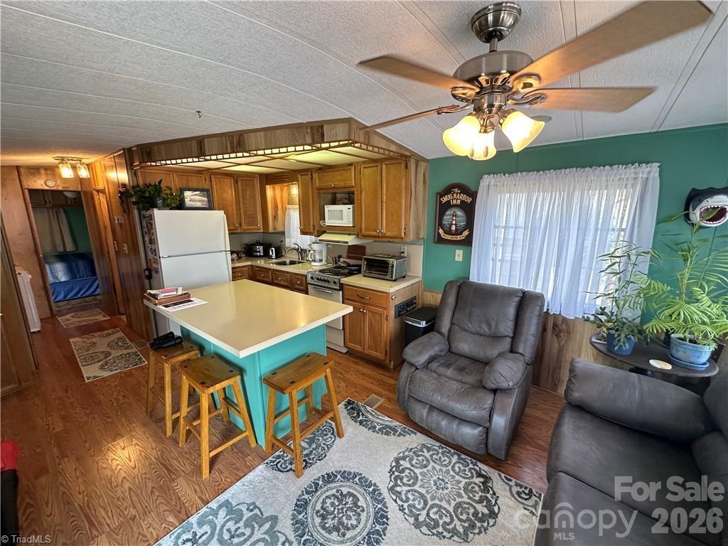 120 Elm Street, New London, NC - photo 21 of 49