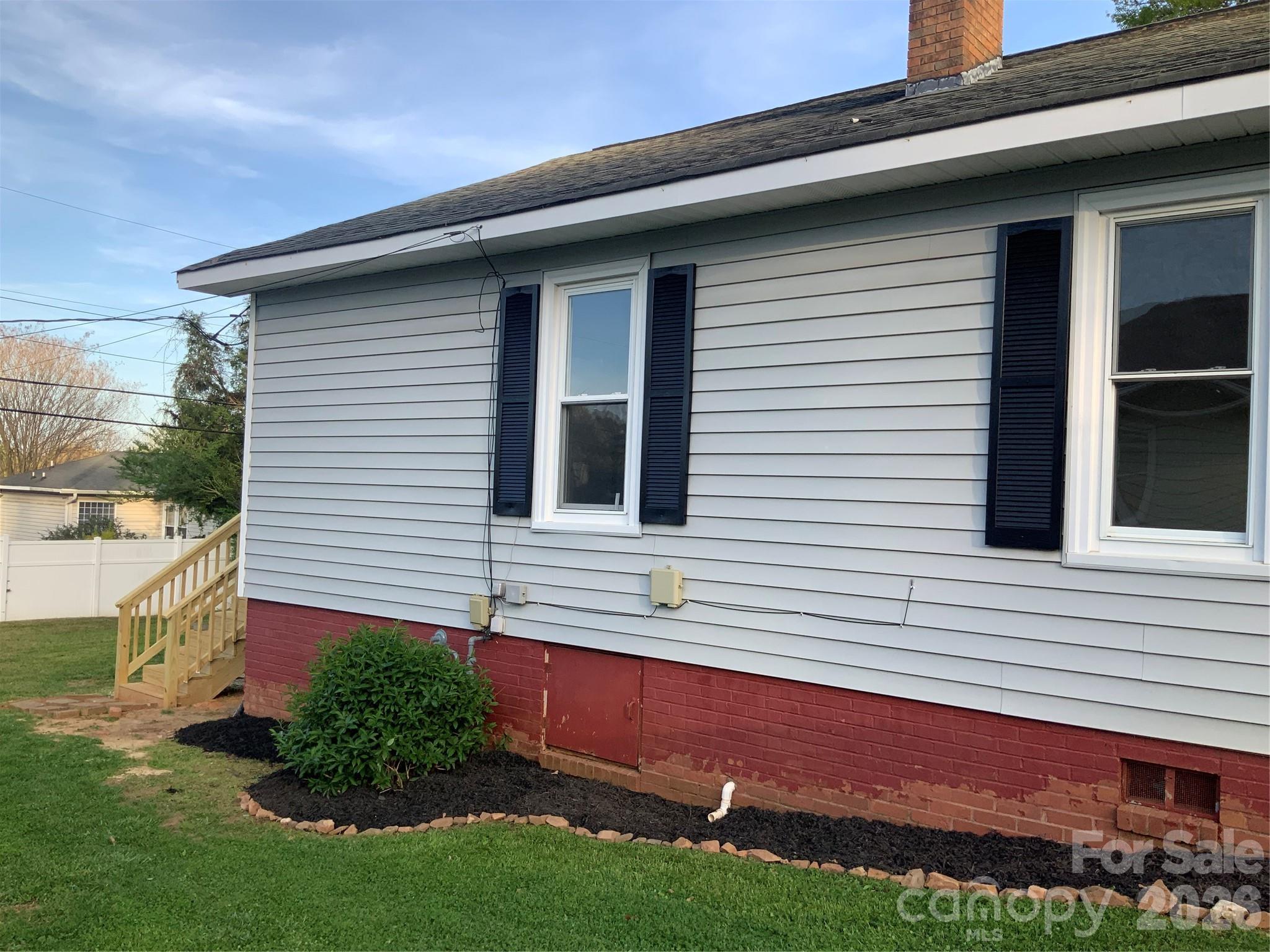 358 Woodlawn Avenue, Cramerton, NC - photo 35 of 40