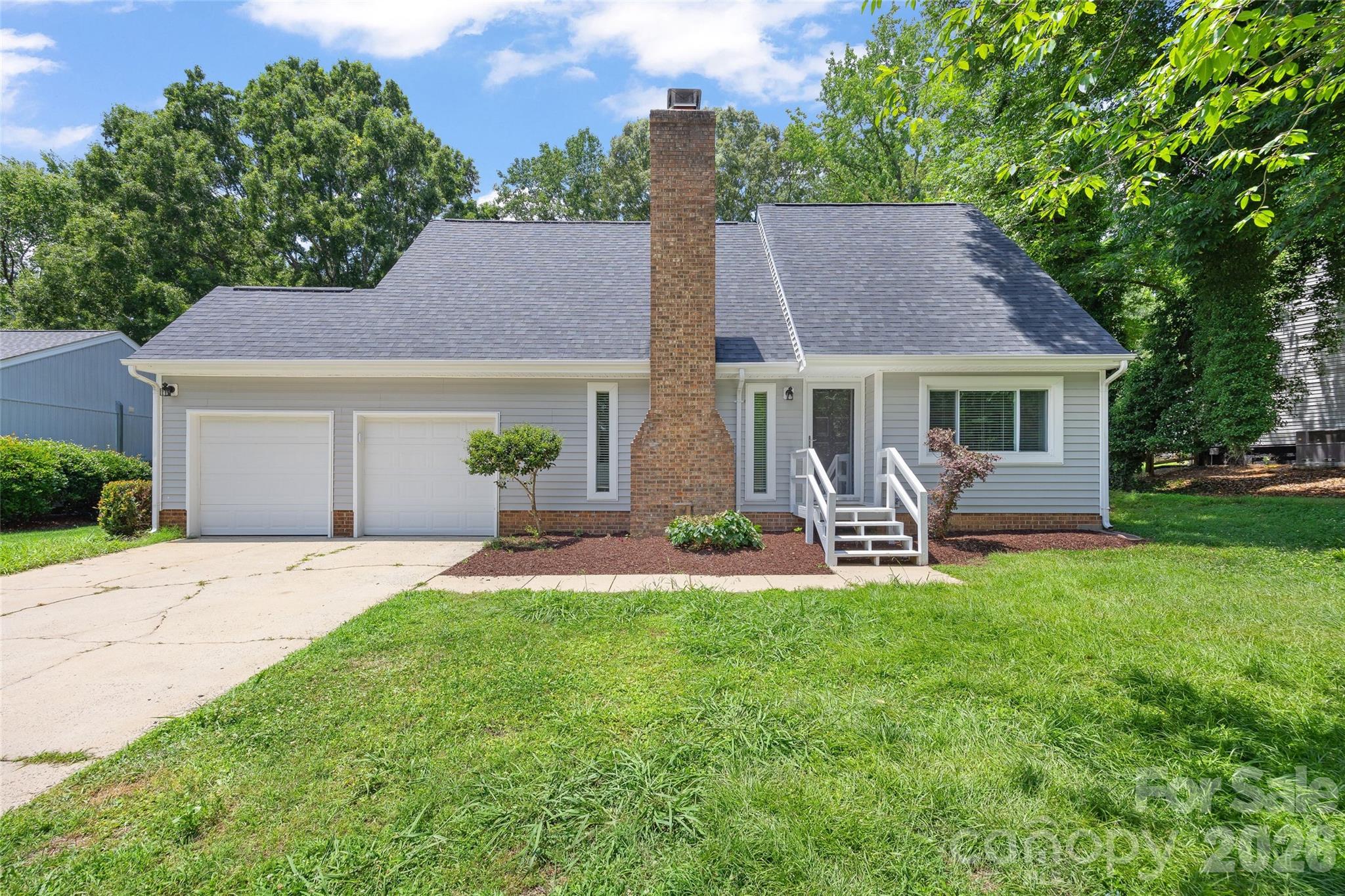 Home for sale at 9526 Fairway Ridge Road, Charlotte, NC — photo 1 of 39