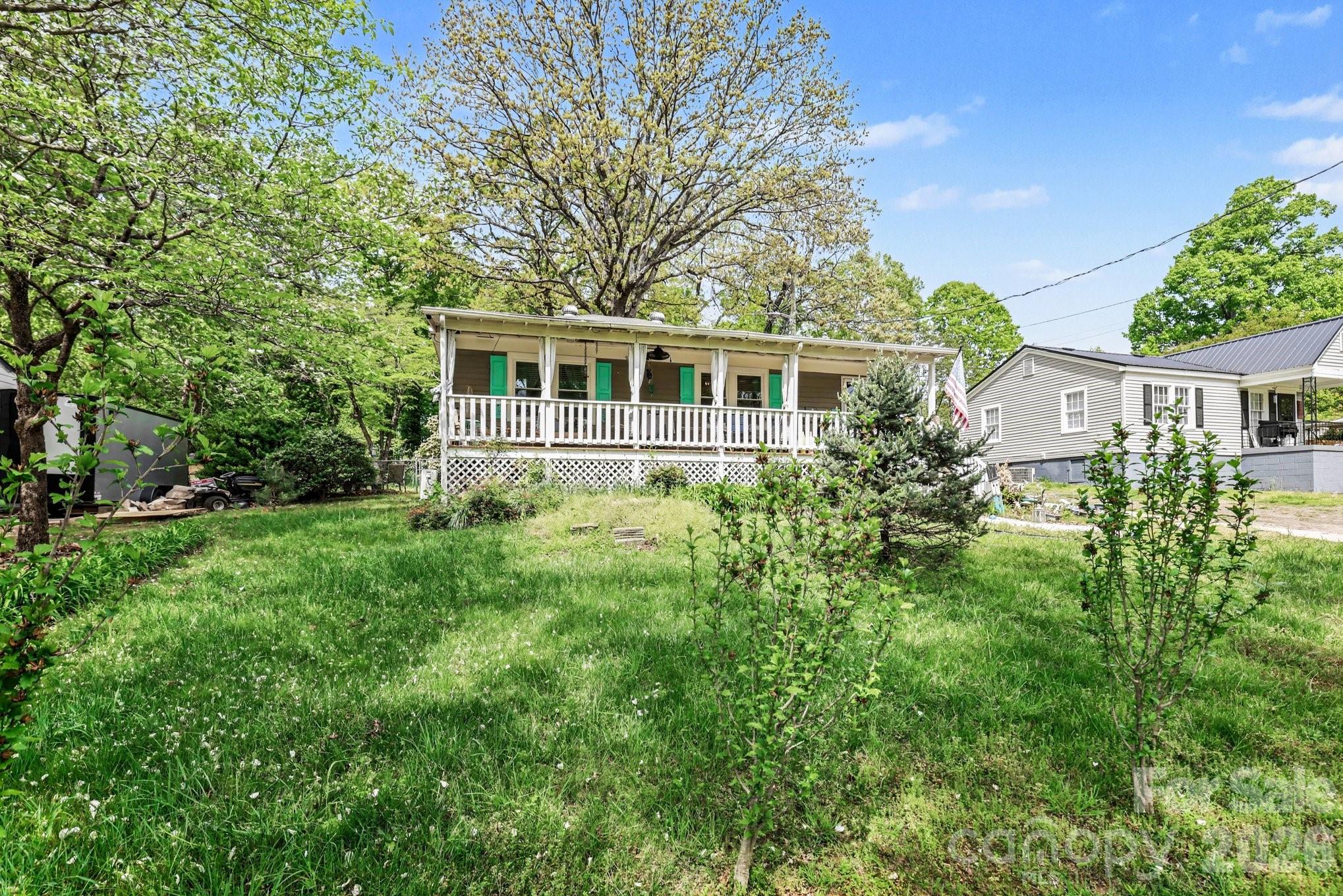 Photo 3 of 403 Oakdale Avenue, Kannapolis, NC