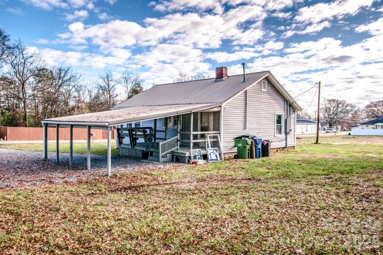 Photo 4 of 107 Rose Street, Mount Holly, NC