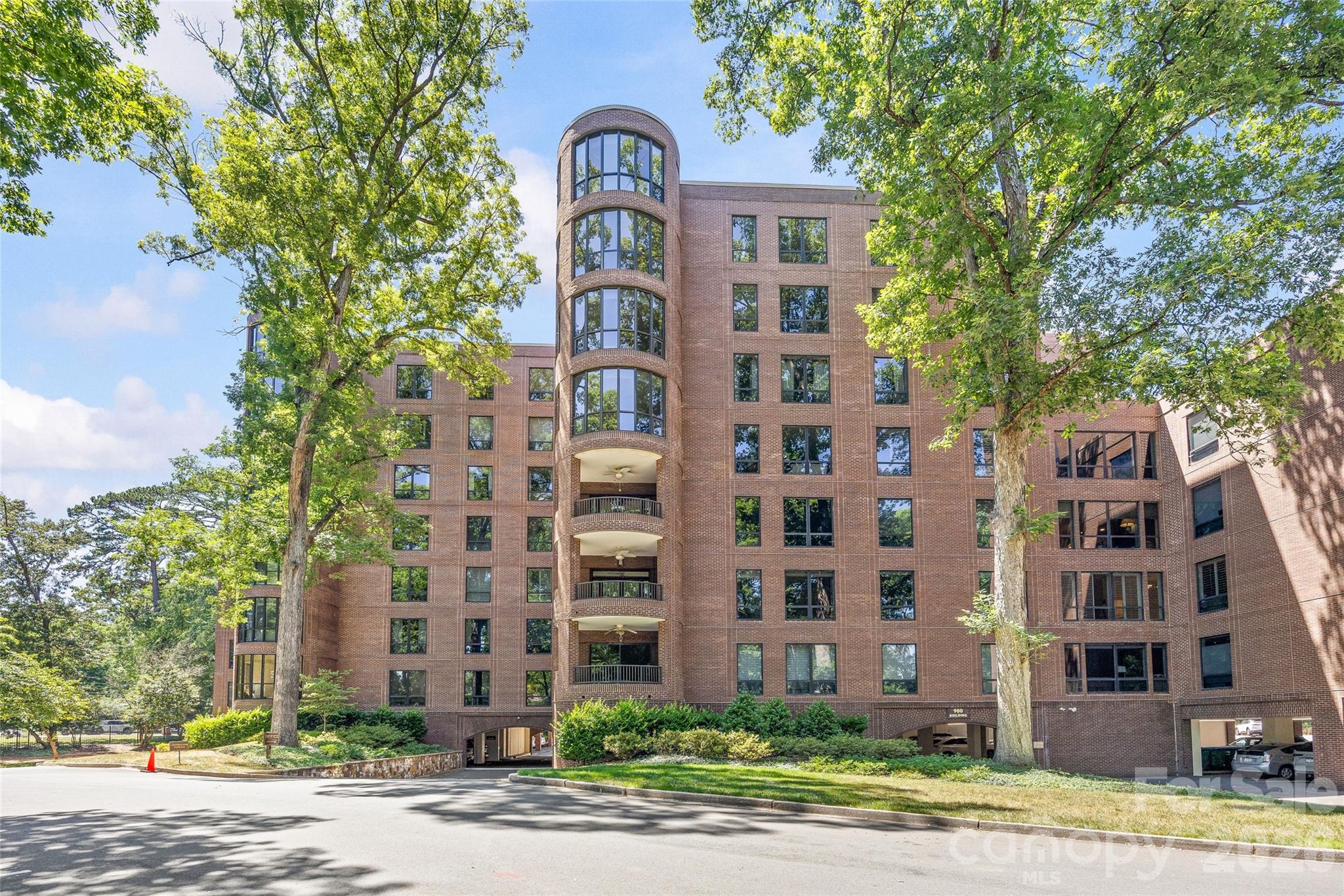 922 Cherokee Road, Charlotte, NC