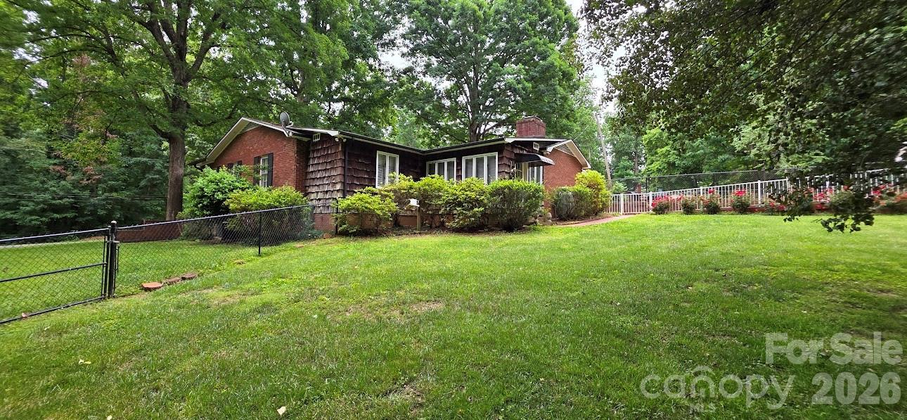 Photo 4 of 141 Brady Lane, Statesville, NC