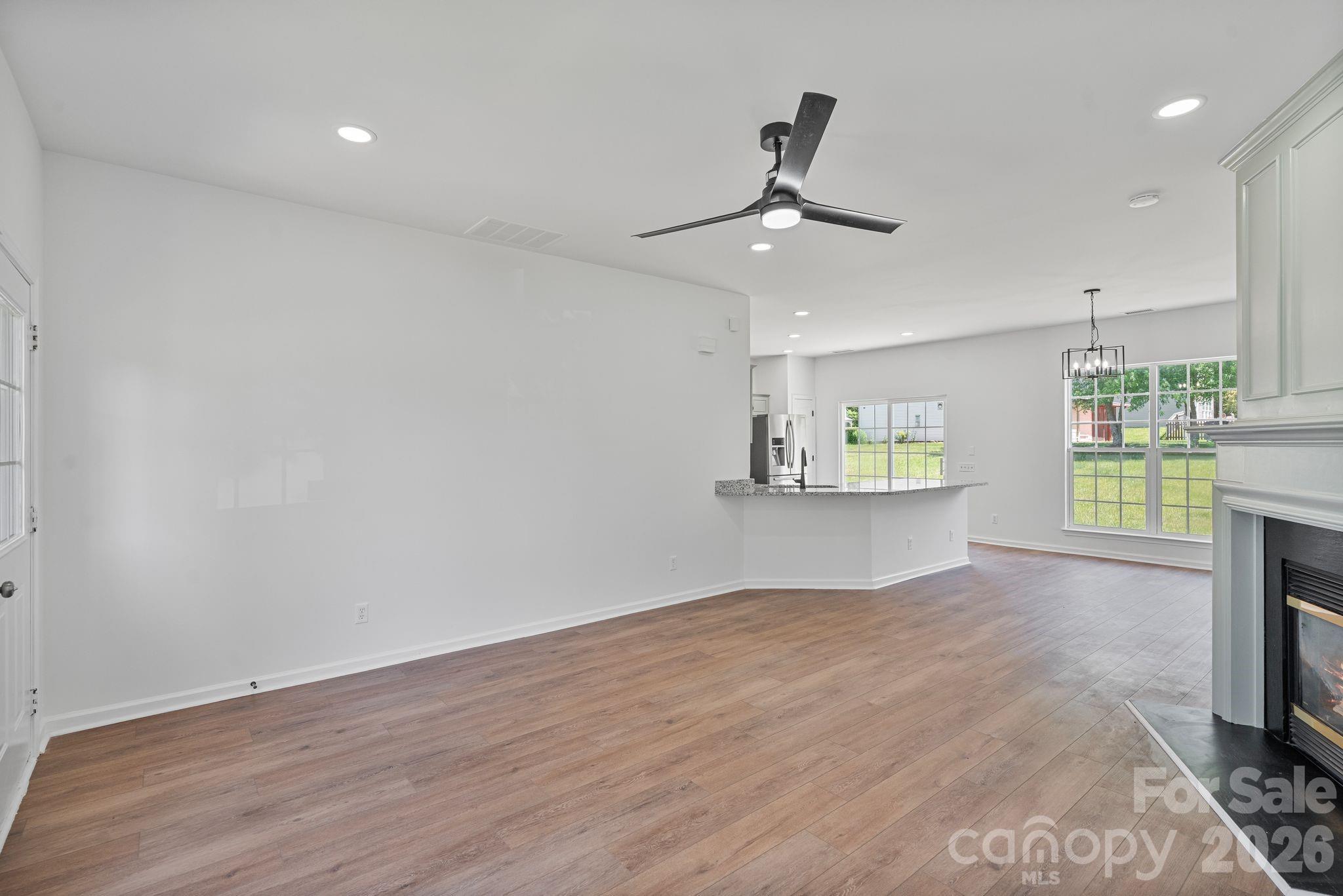 Photo 12 of 10410 Roundleaf Drive, Charlotte, NC