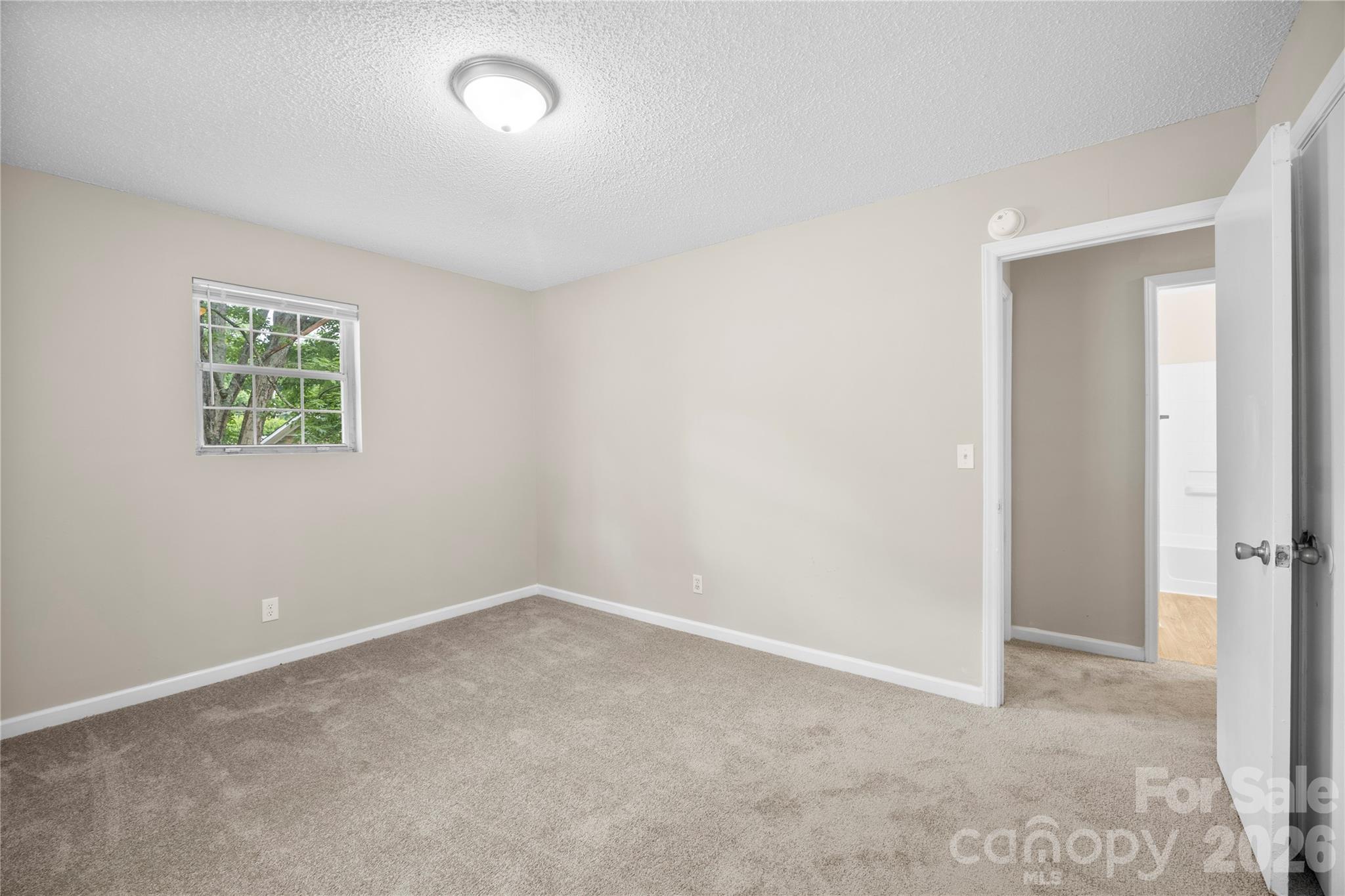 Photo 13 of 4525 Rolling Hill Drive, Charlotte, NC