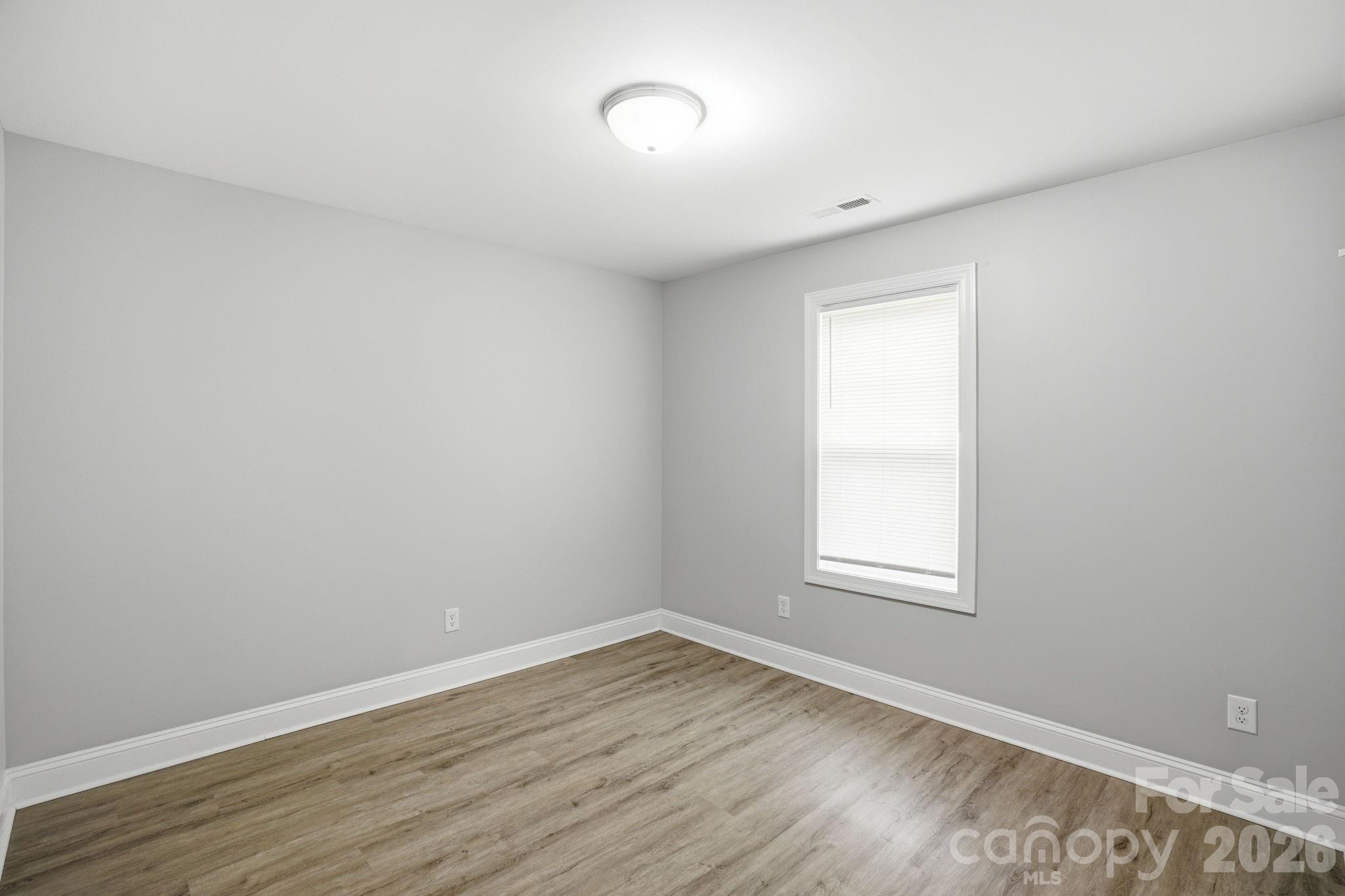 Photo 12 of 3109 Cochrane Drive, Charlotte, NC