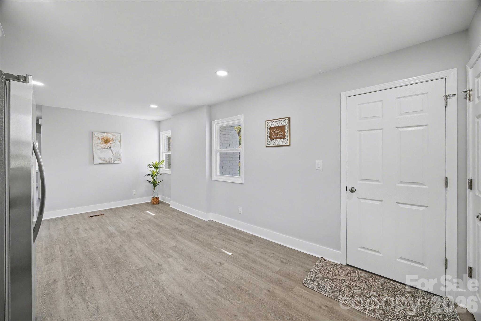 553 Derrydowne Drive, Charlotte, NC - photo 14 of 20