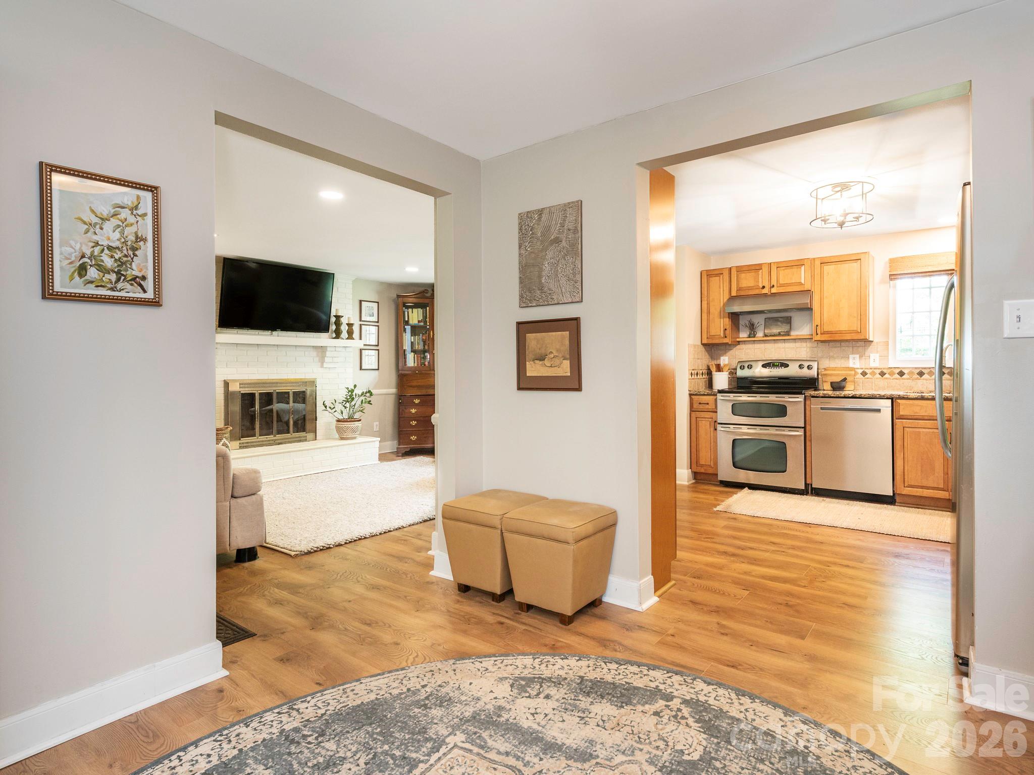 Photo 10 of 11613 Five Cedars Road, Charlotte, NC