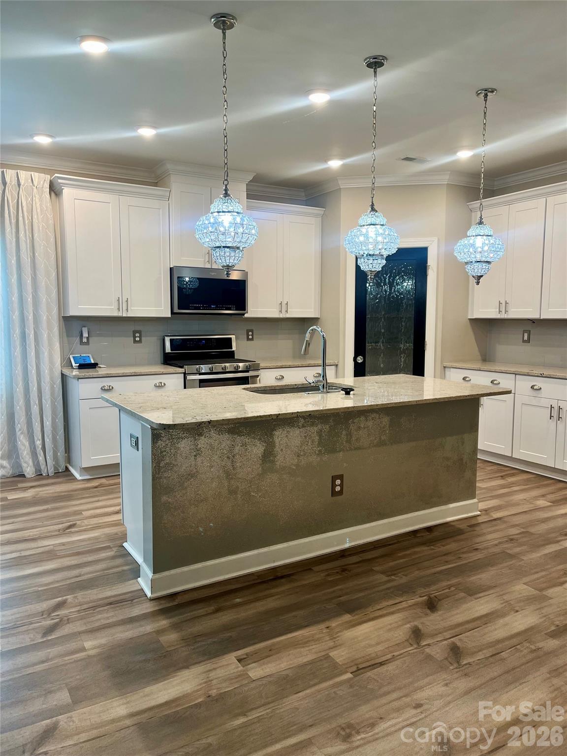 Photo 3 of 8807 Pennegrove Circle, Charlotte, NC