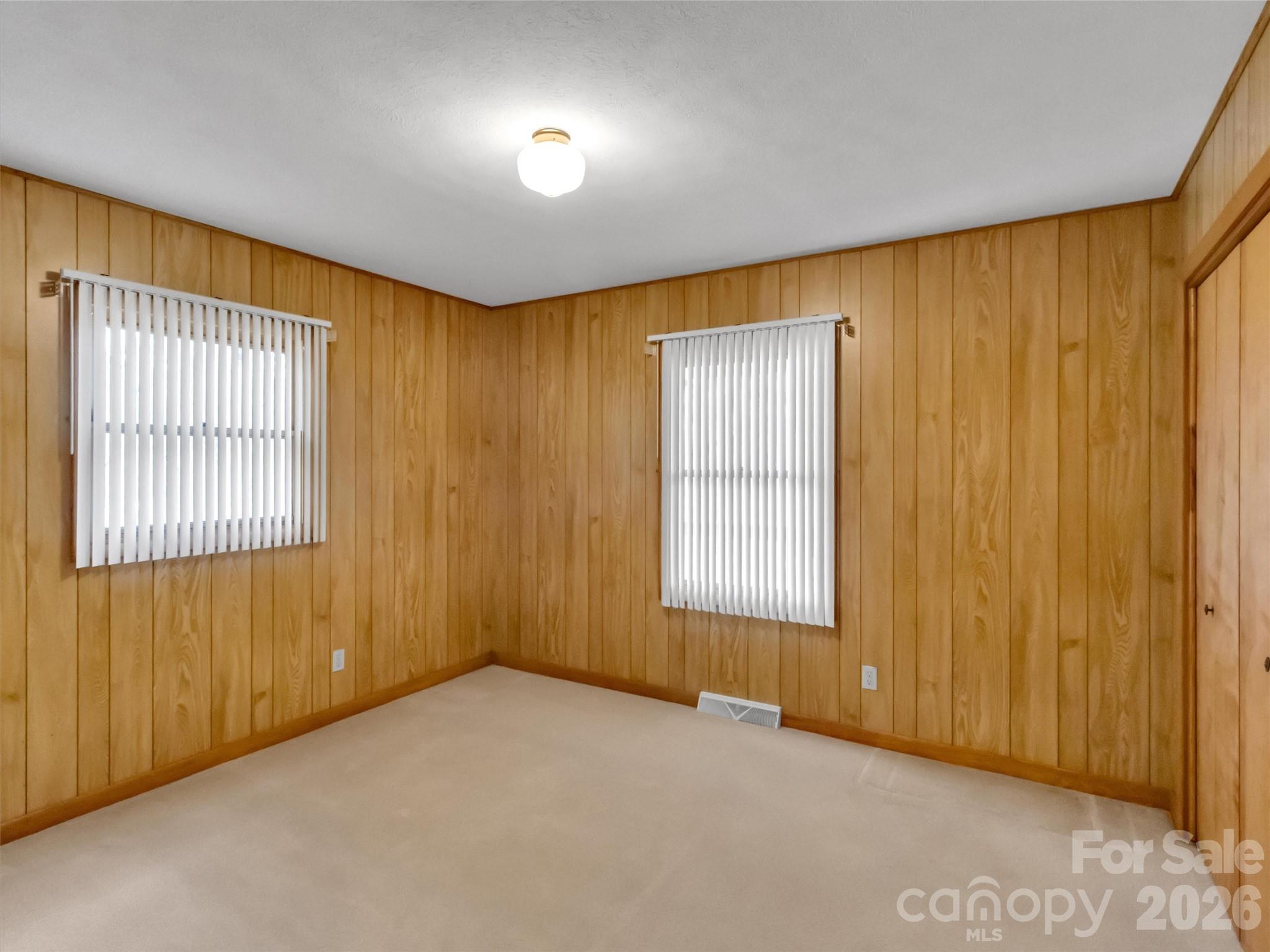 122 Vinewood Drive, Waynesville, NC - photo 16 of 46