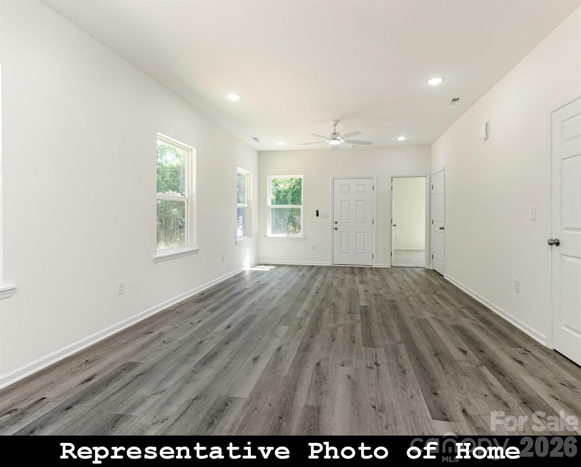 Photo 9 of 962 S Hoskins Road, Charlotte, NC