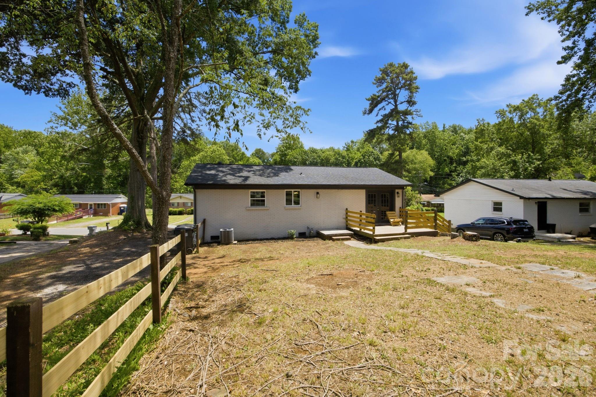 Home for sale at 9401 Feldbank Drive, Charlotte, NC — photo 31 of 42