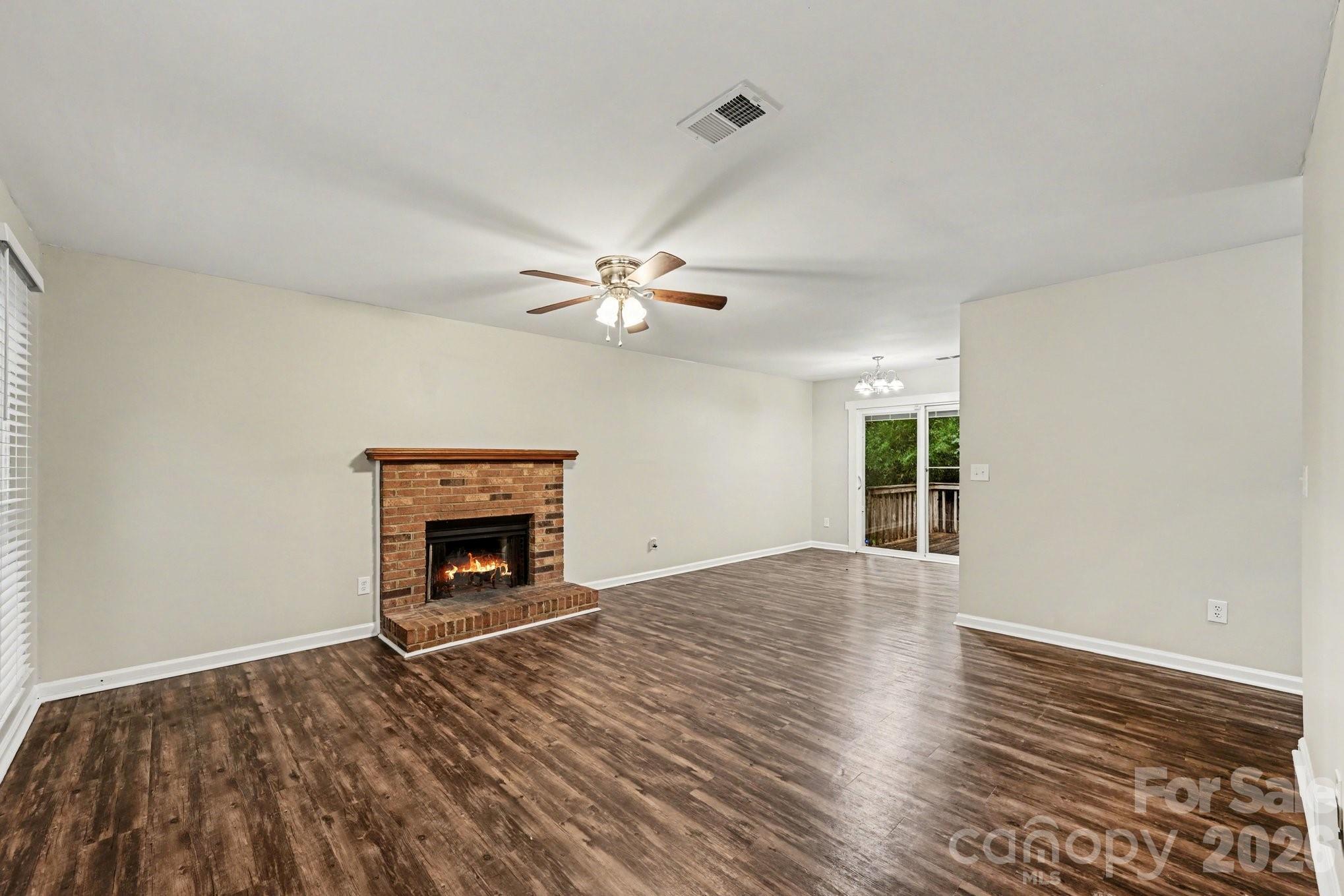 Photo 3 of 8800 Royal Scot Lane, Charlotte, NC