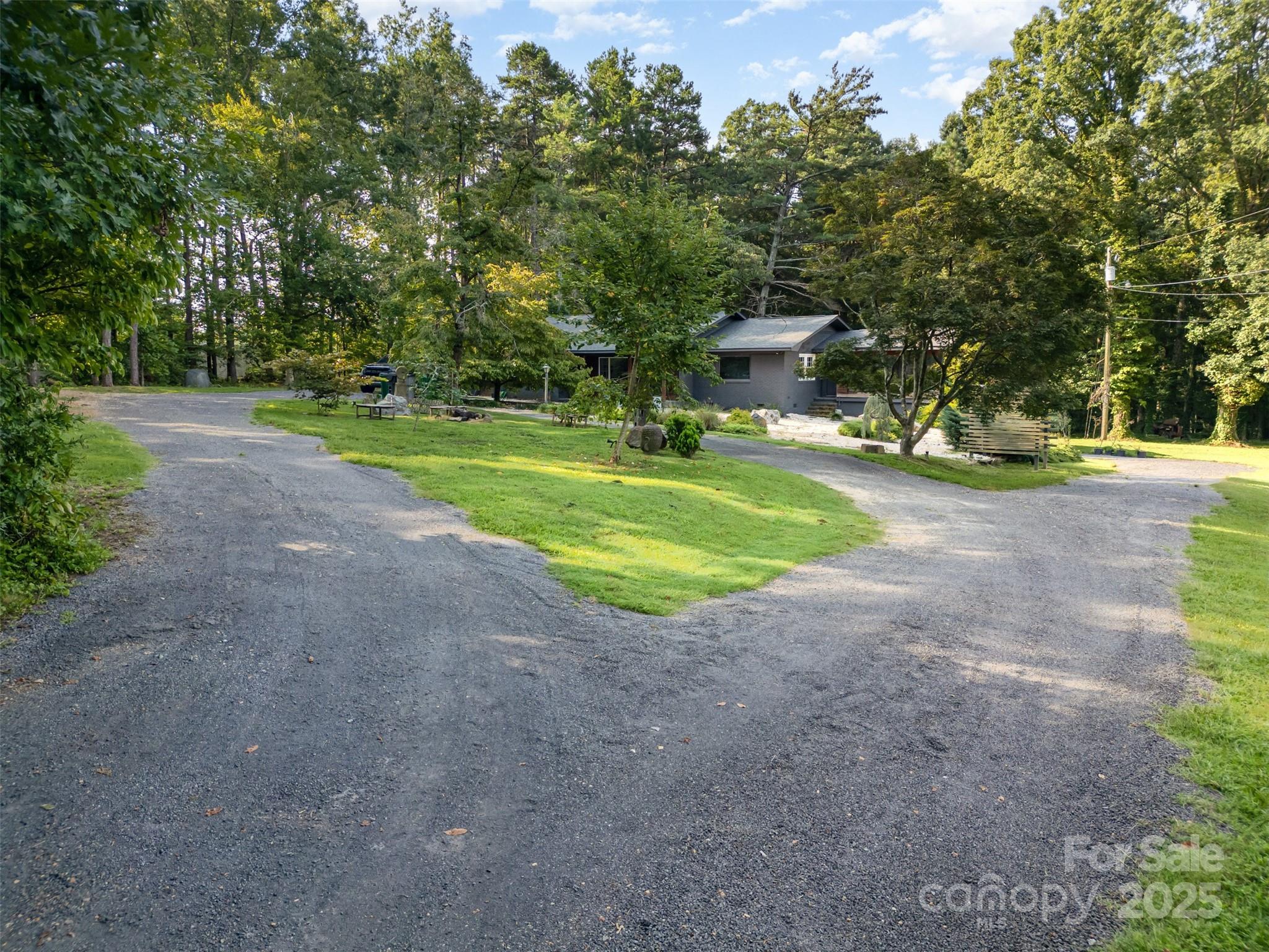 Photo 3 of 1932 Slater Road, Charlotte, NC