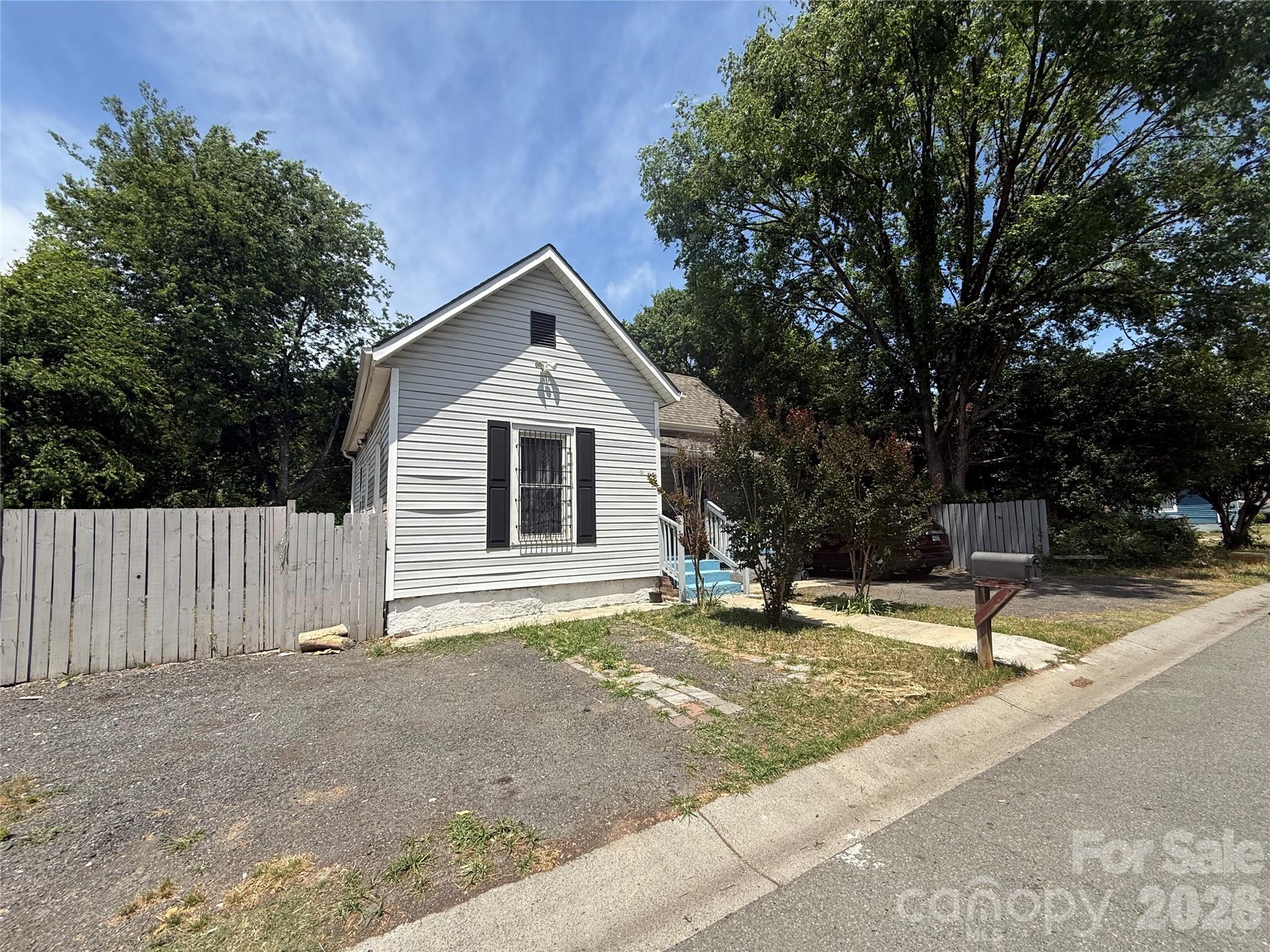 318 Goff Street, Charlotte, NC - photo 1 of 3