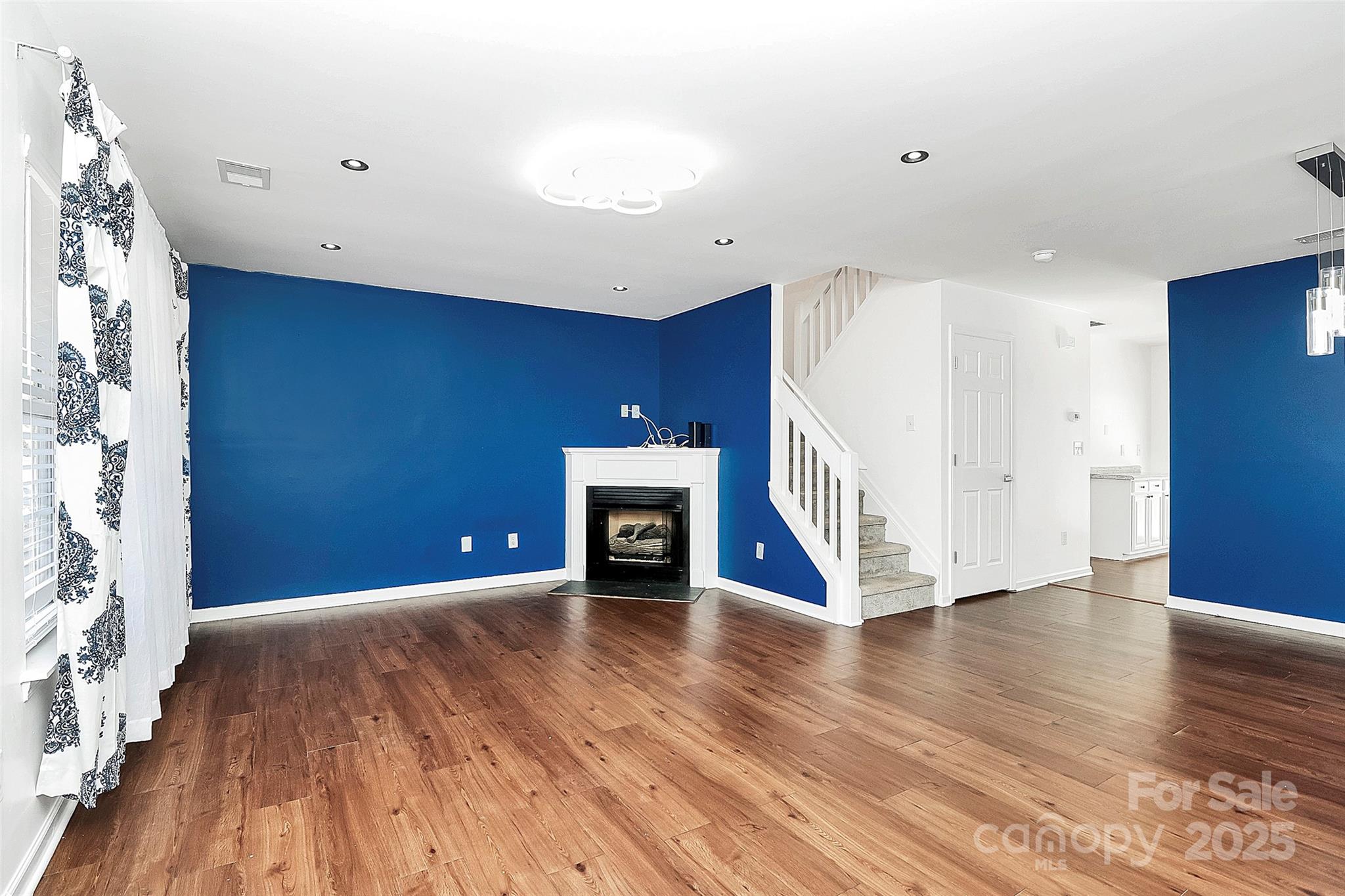 Photo 4 of 10549 Yellow Rose Lane, Charlotte, NC