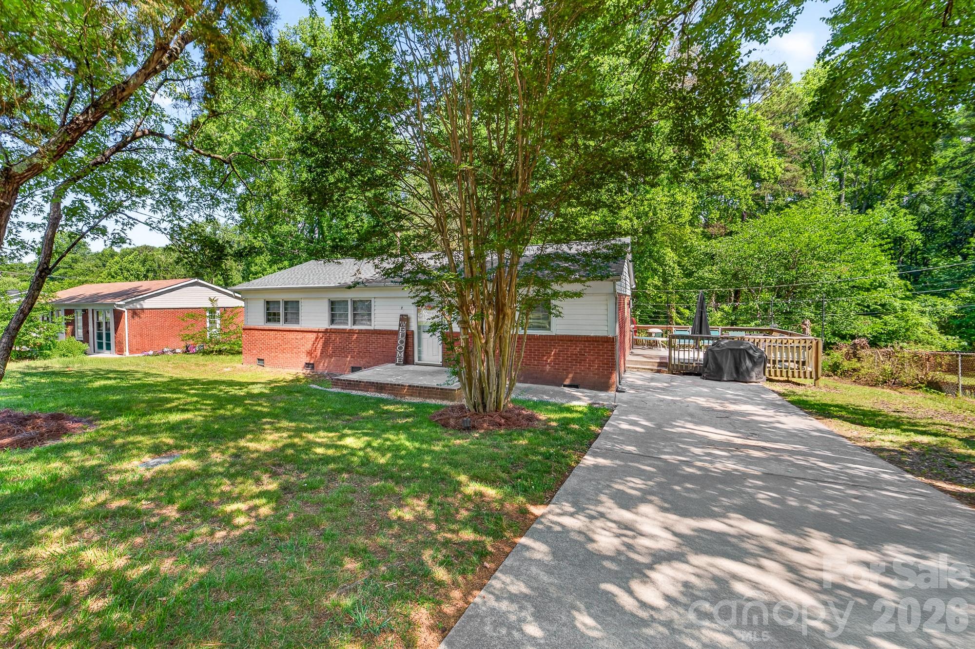402 Wooddale Drive, Dallas, NC - photo 2 of 27