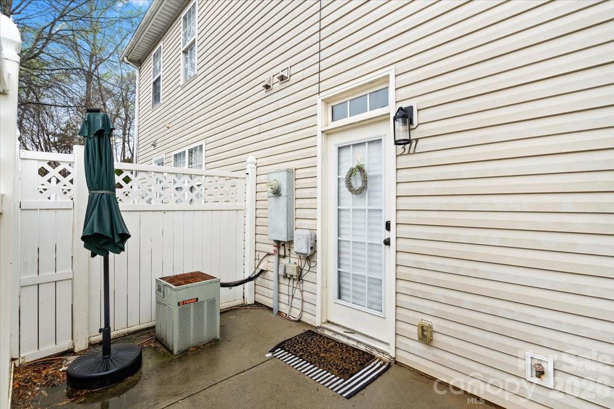 Photo 13 of 311 Alabarda Lane, Charlotte, NC