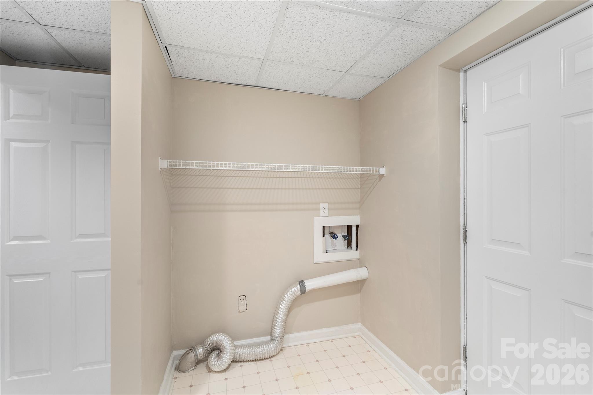 Home for sale at 221 Kingsway Circle, Charlotte, NC — photo 37 of 48
