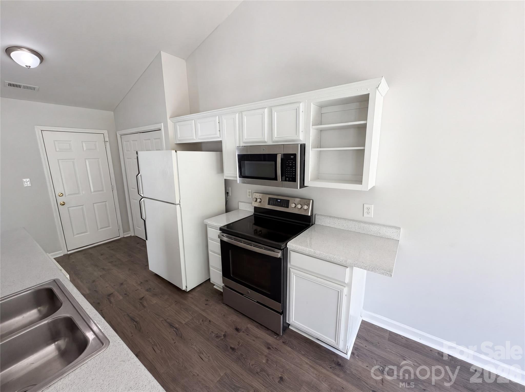 Photo 6 of 2405 Celosia Drive, Charlotte, NC