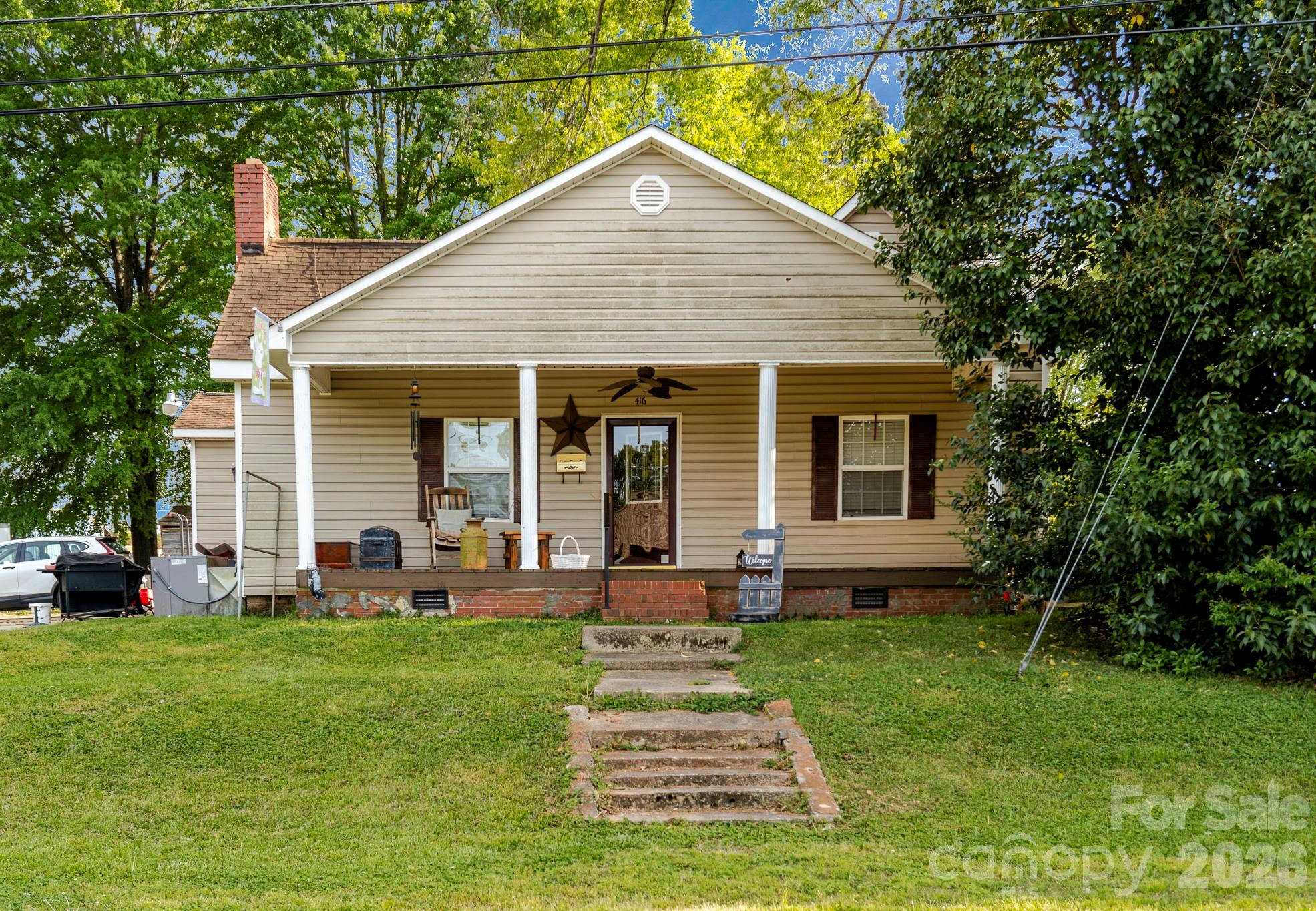 Photo 2 of 416 E Washington Avenue, Bessemer City, NC