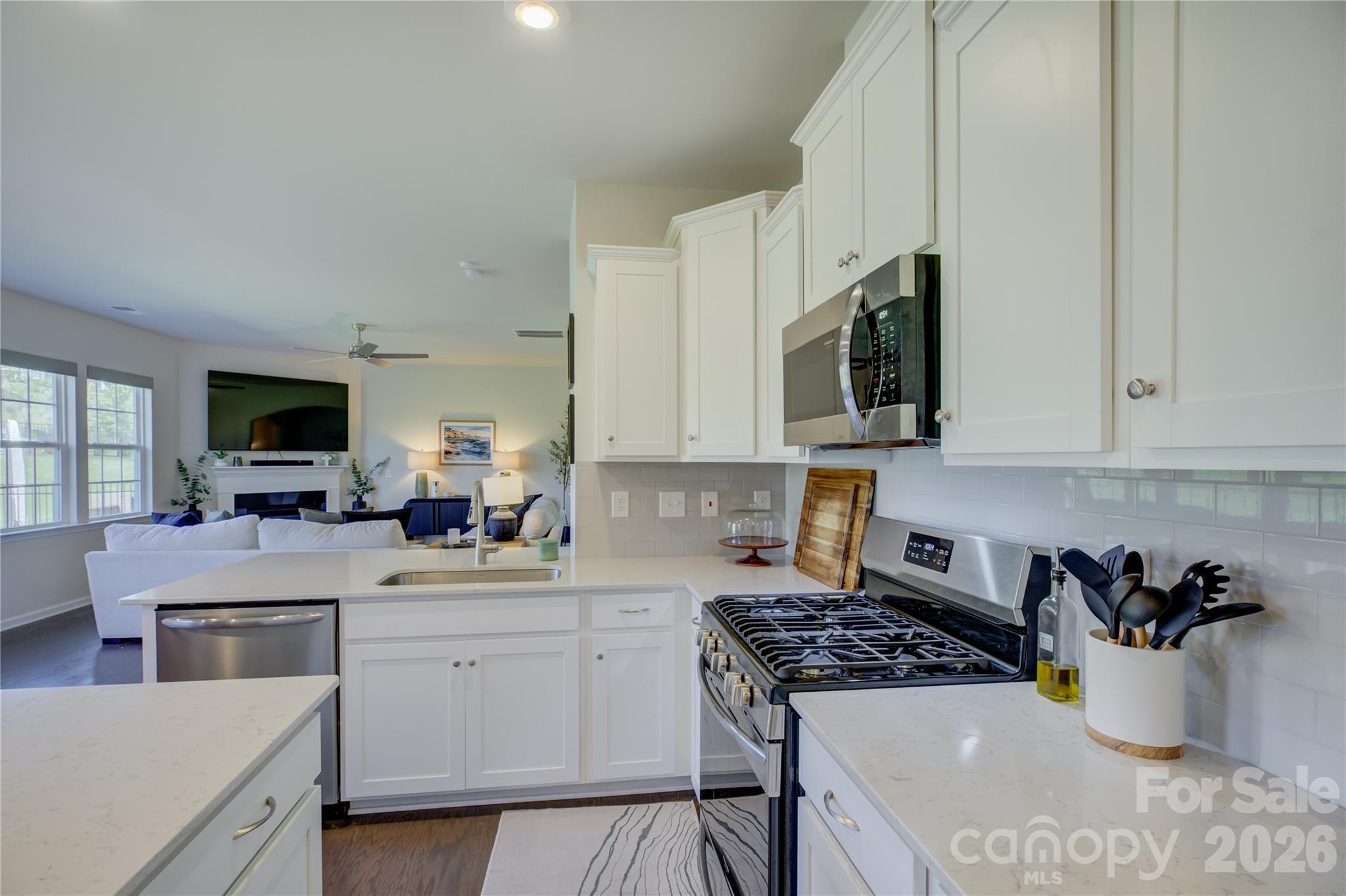 Photo 12 of 17812 New Mark Avenue, Charlotte, NC