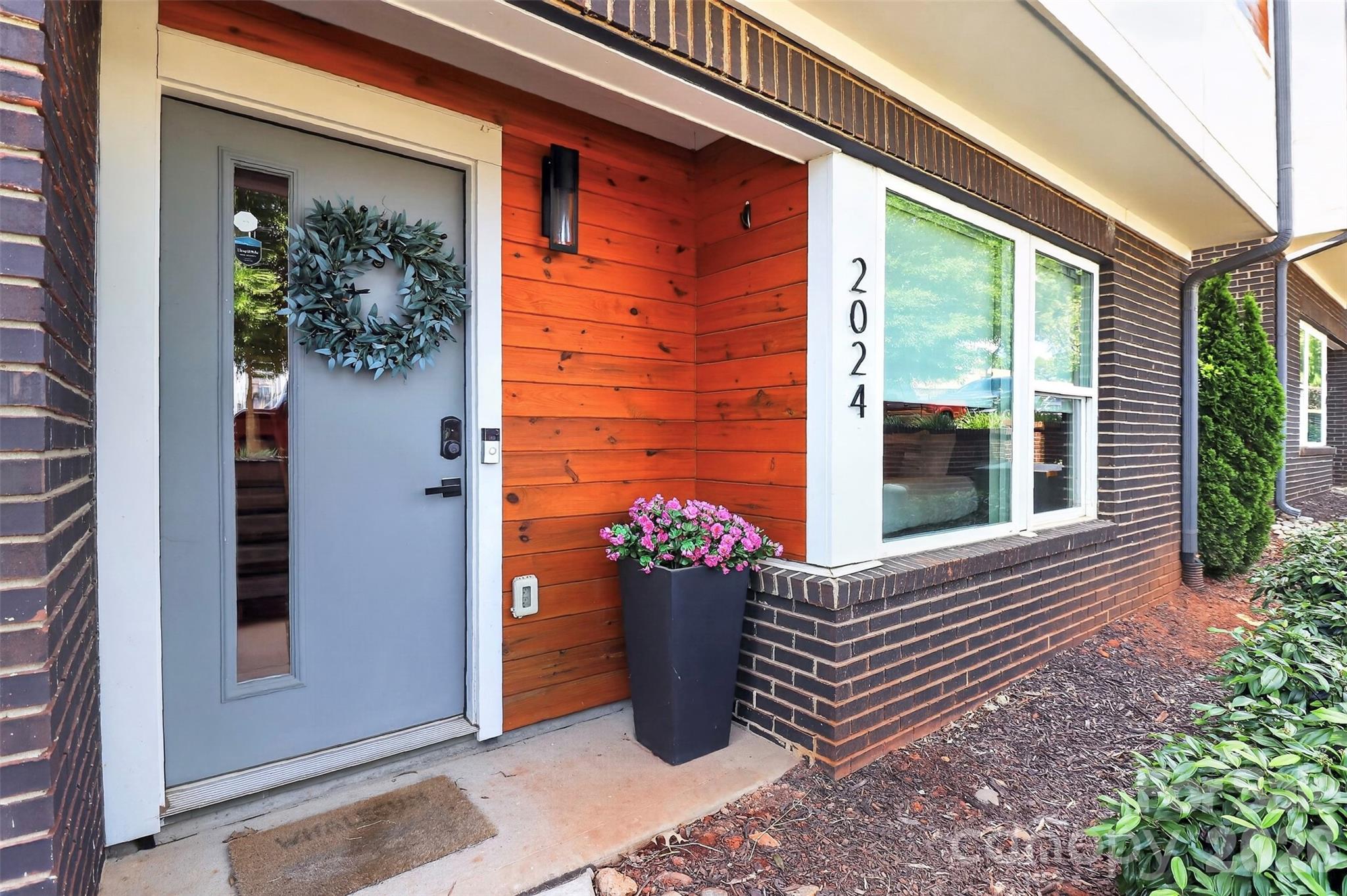 Photo 3 of 2024 Bryant Park Drive, Charlotte, NC
