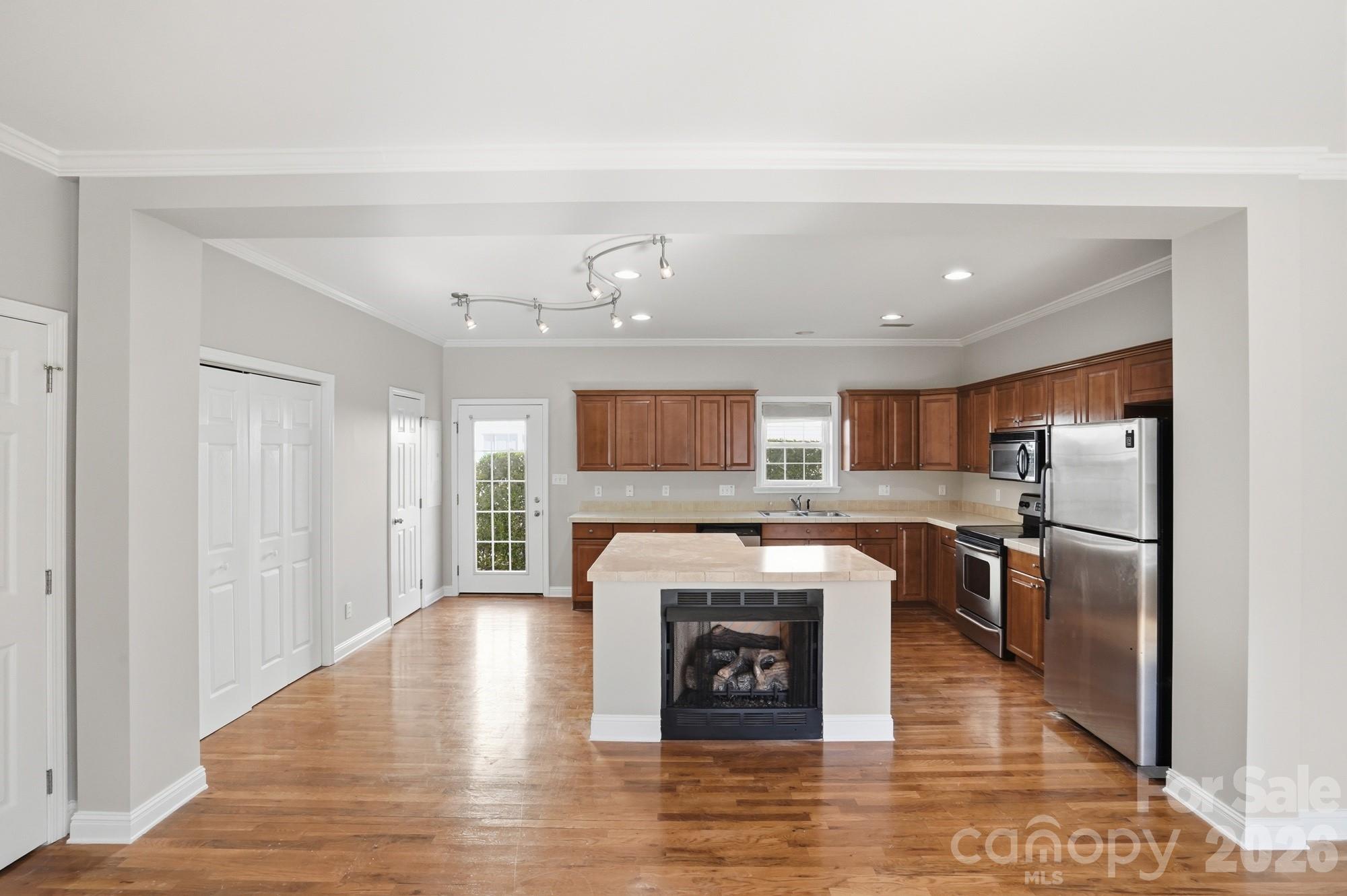 Photo 11 of 4322 Laurel Hill Lane, Charlotte, NC