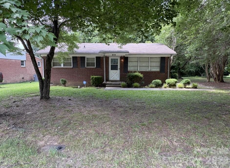 Photo 2 of 723 Kings Mountain Street, Clover, SC