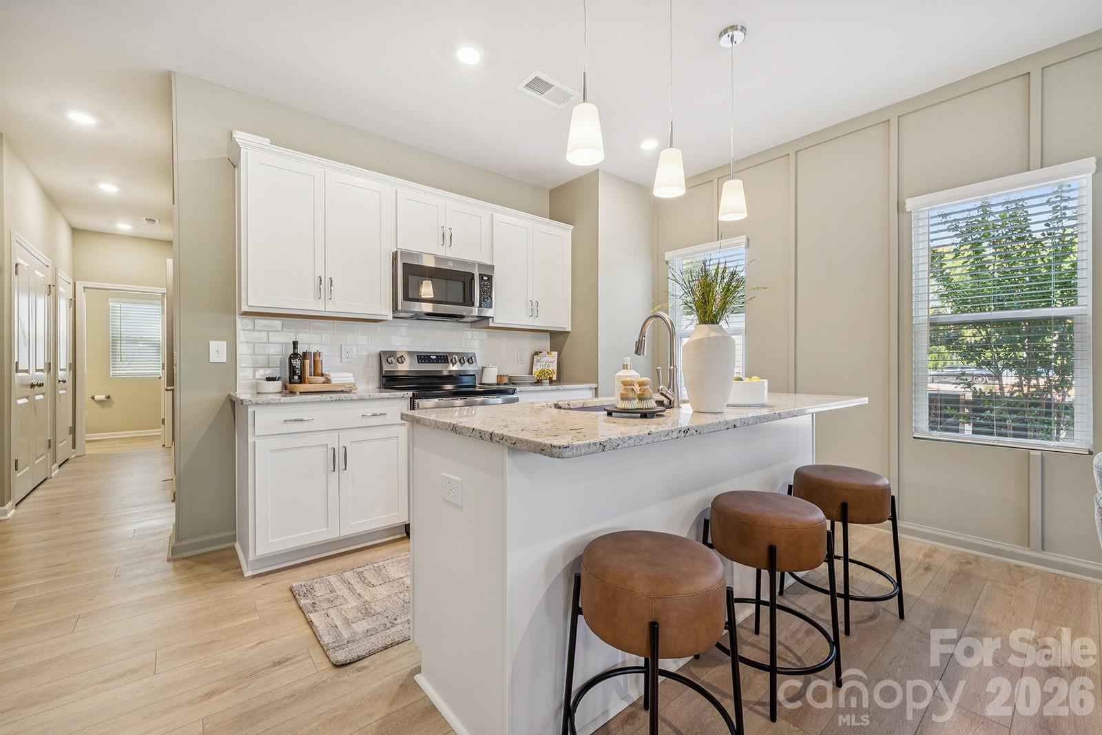 Photo 9 of 4636 Lakeview Road, Charlotte, NC