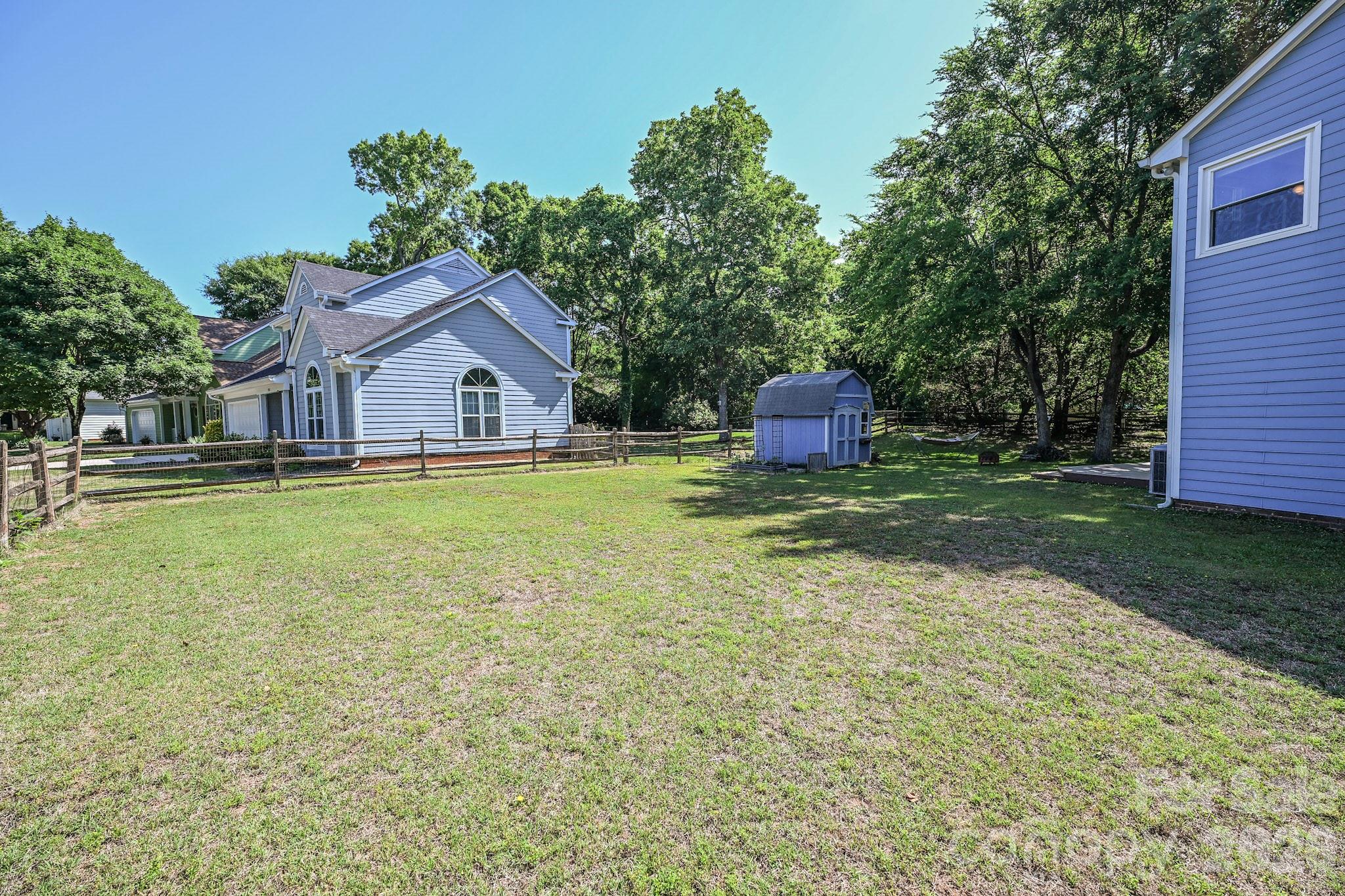 9101 Castlebay Drive, Charlotte, NC - photo 10 of 49