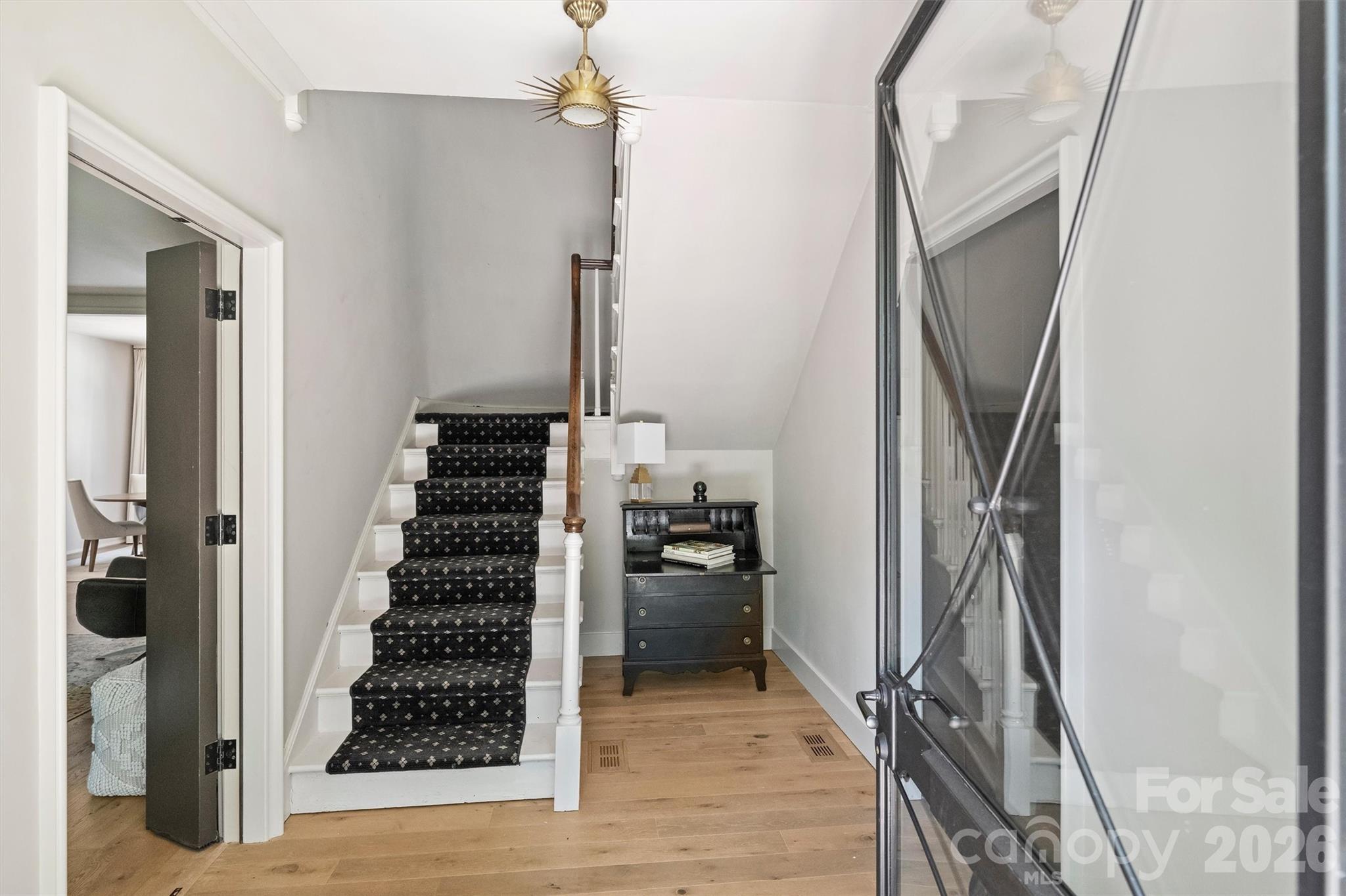 Photo 3 of 930 Ardsley Road2, Charlotte, NC