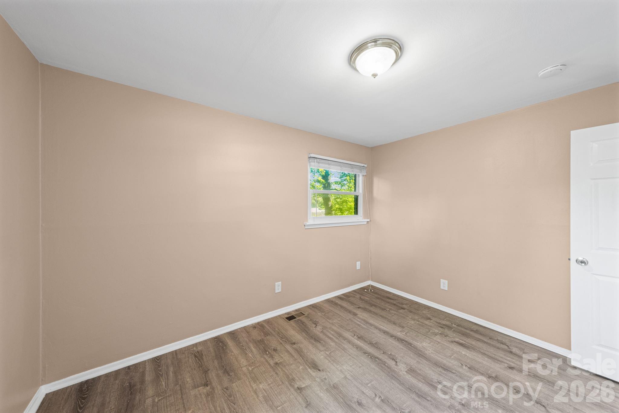 Photo 21 of 5045 Curtiswood Drive, Charlotte, NC
