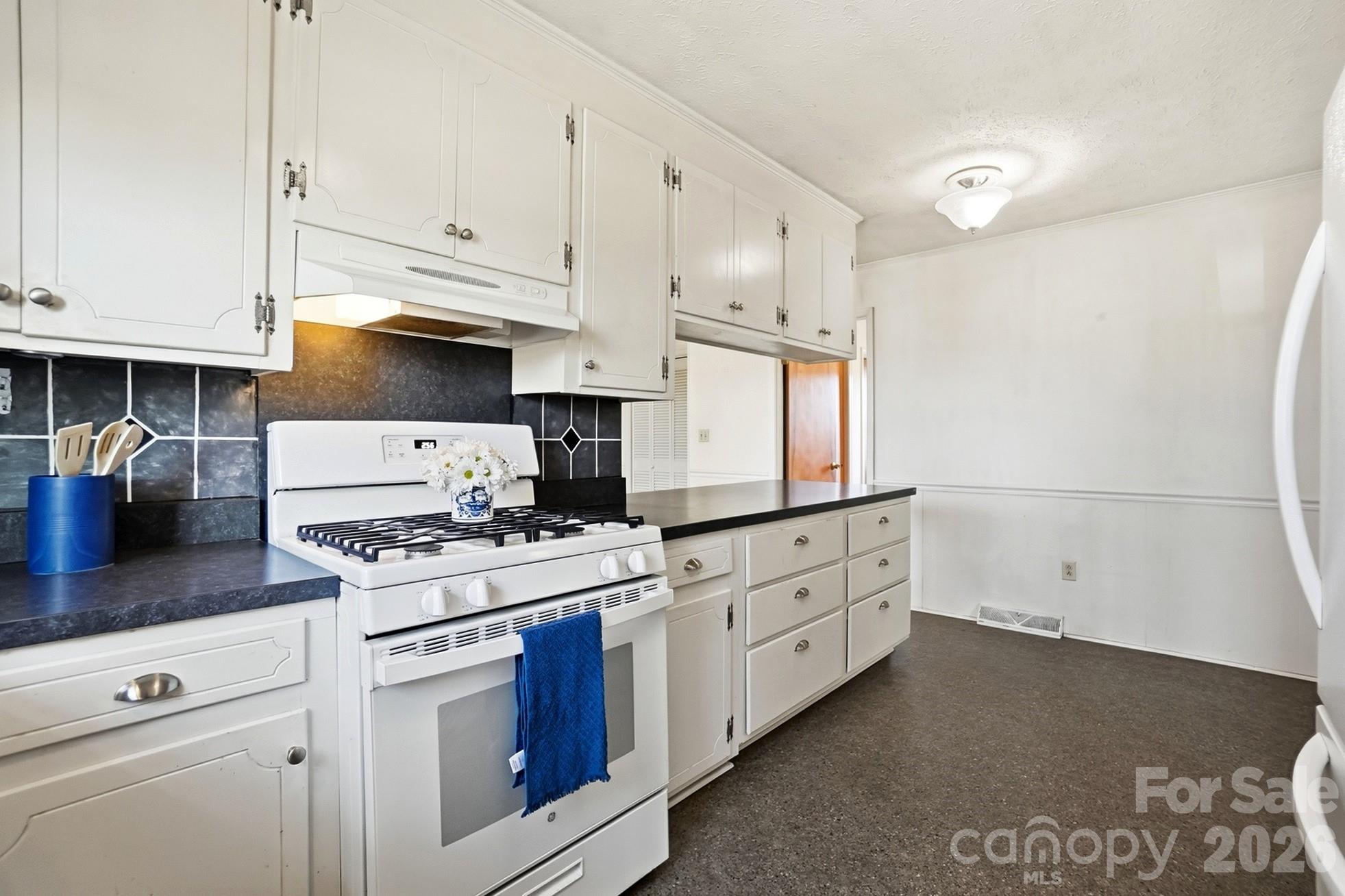 Home for sale at 117 Wright Road, Kings Mountain, NC — photo 14 of 39