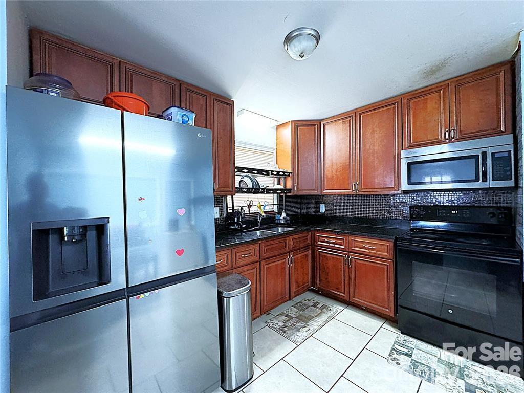 Photo 4 of 2209 Laura Drive, Charlotte, NC
