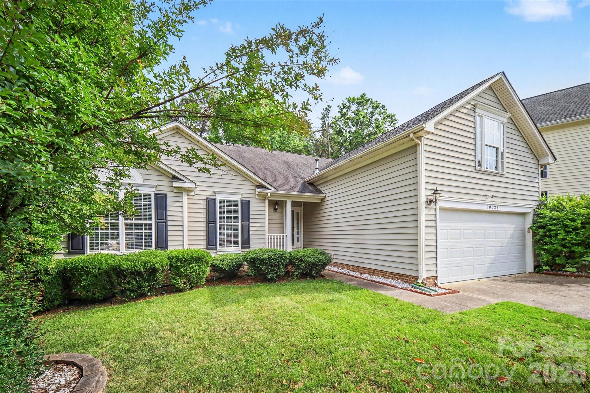 10026 Dauphine Drive, Charlotte, NC - photo 2 of 49