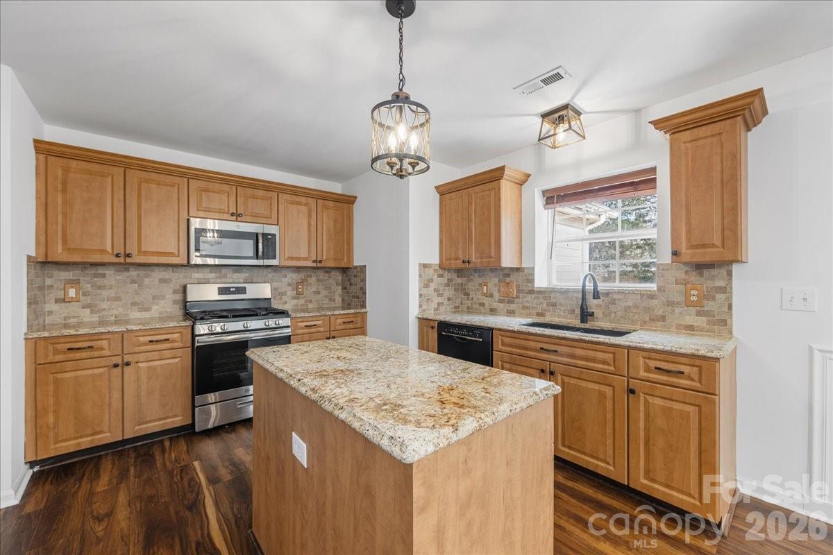 Photo 7 of 14242 Carolina Forest Court, Charlotte, NC