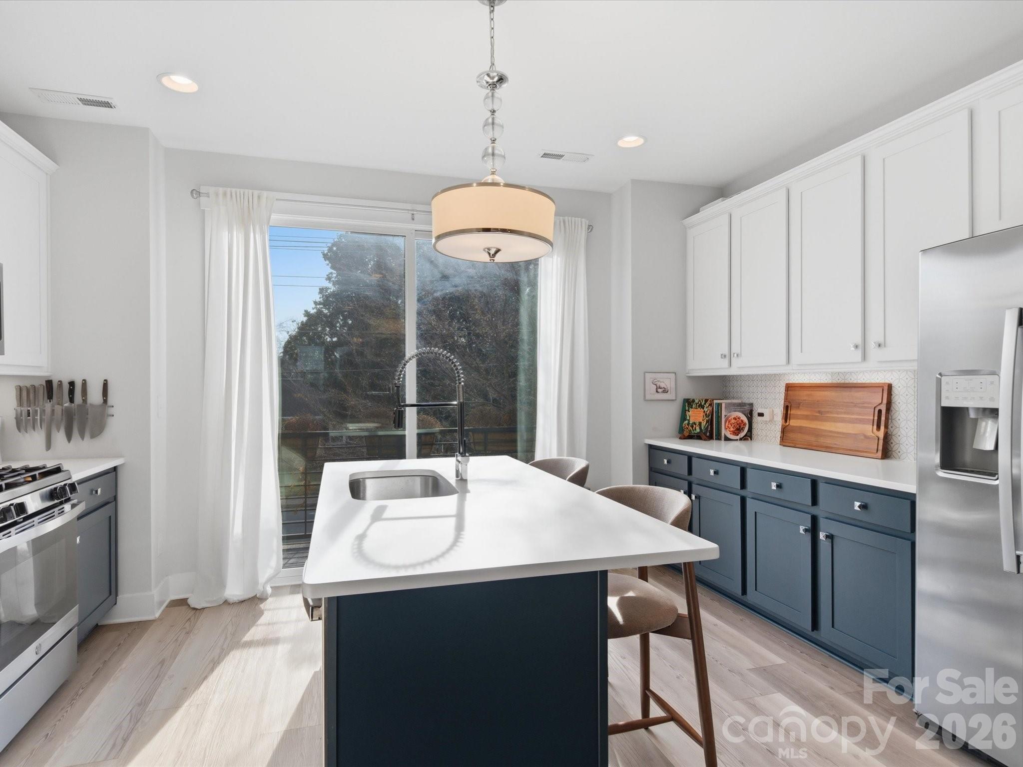 Photo 6 of 1013 E 36th Street, Charlotte, NC